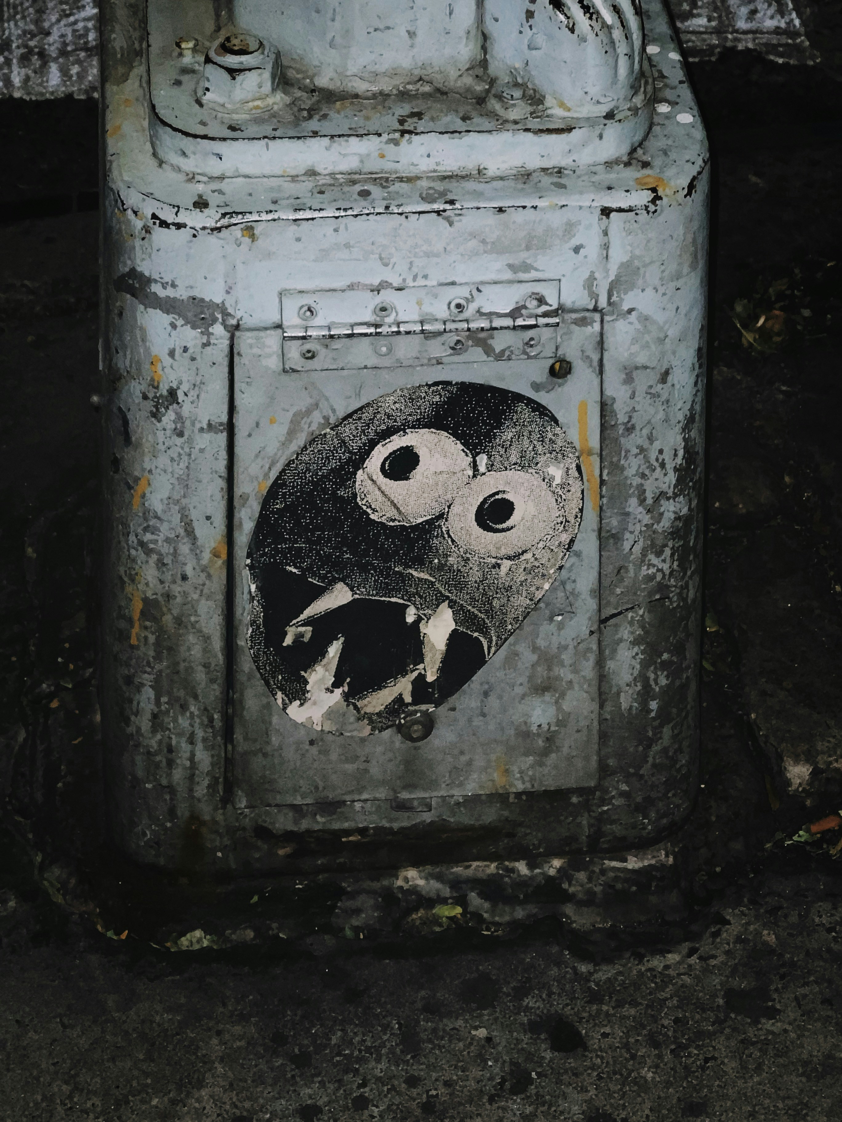 gray metal post