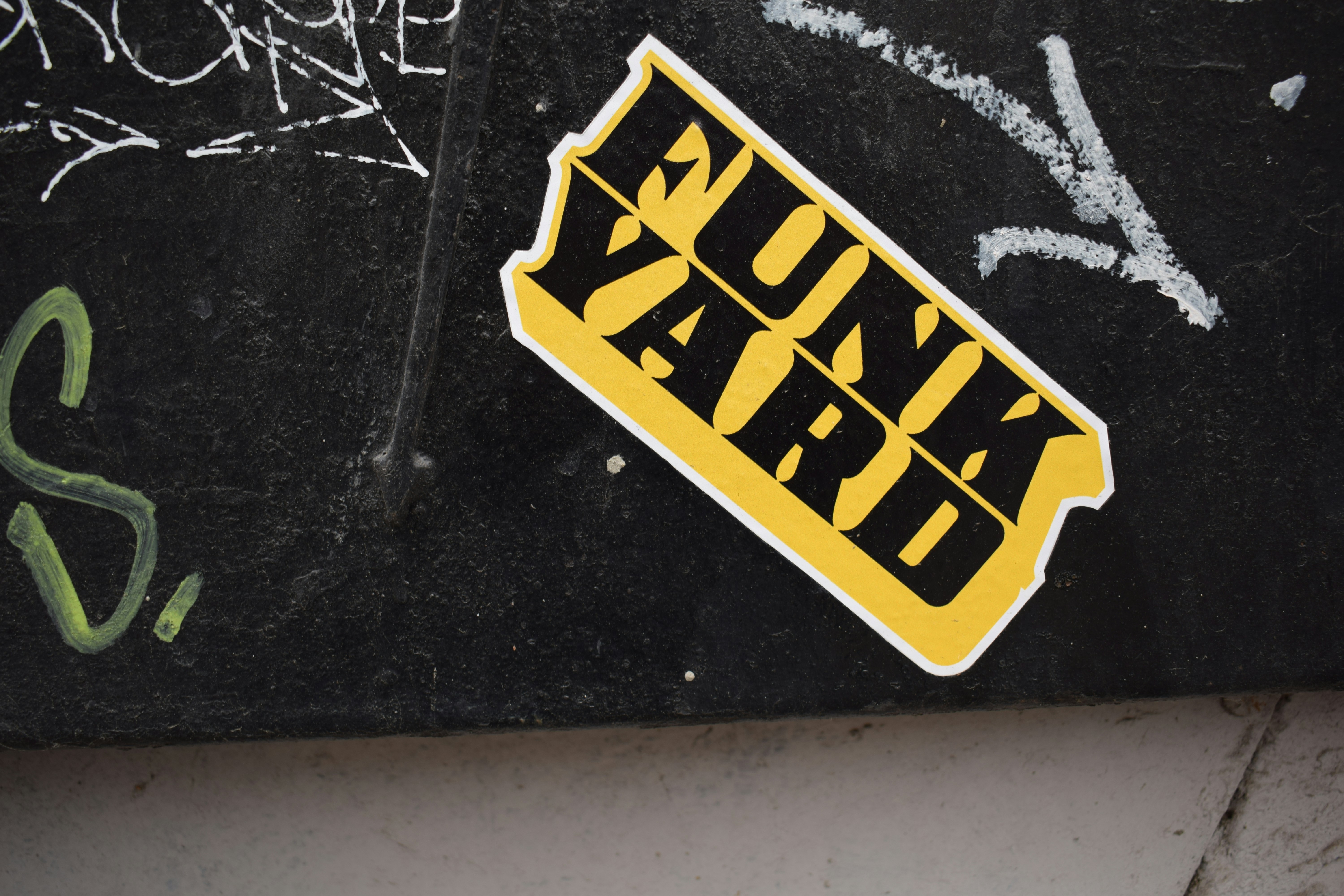 Funk Yard sticker photo – Free Orange Image on Unsplash