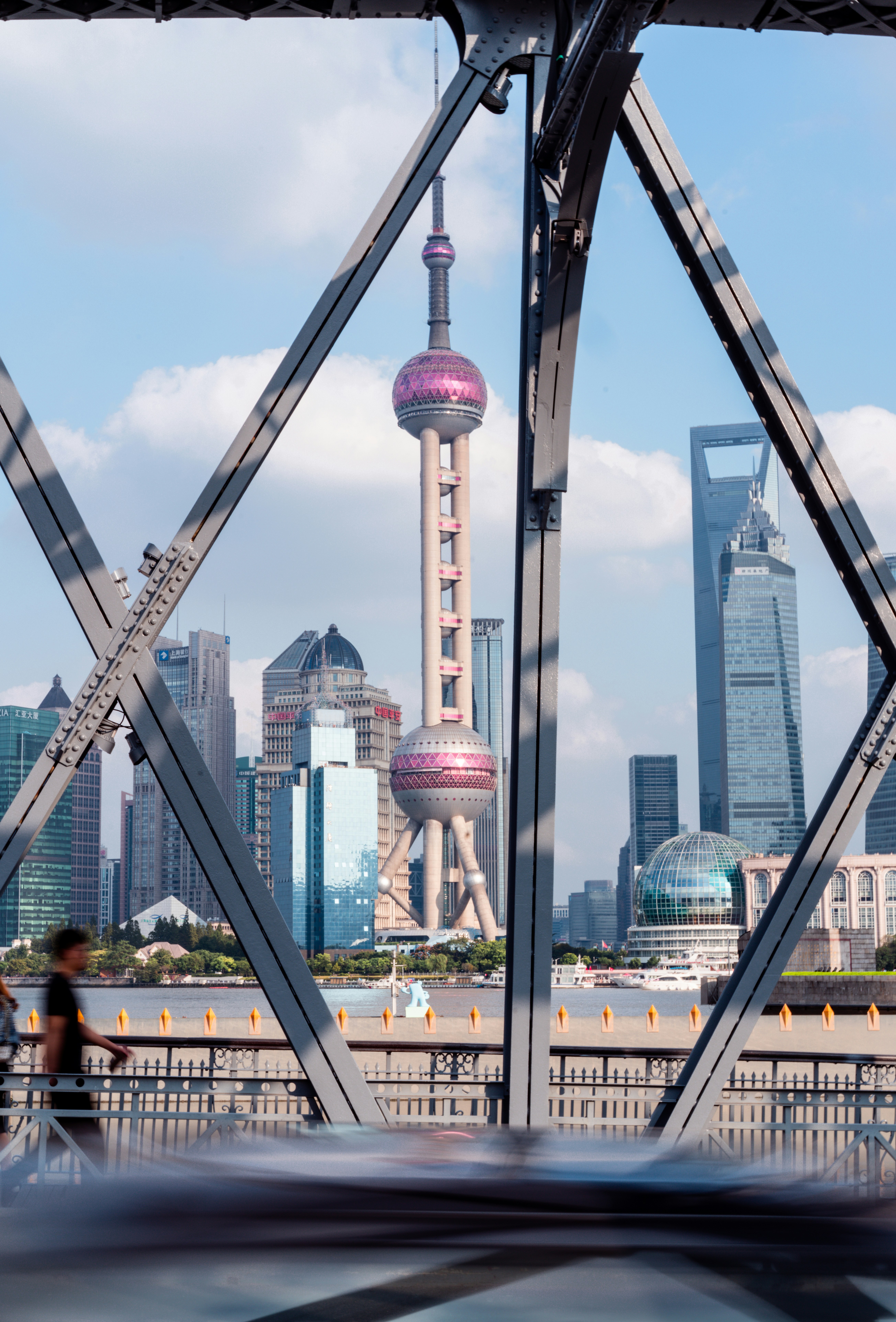 Pearl in the Girders: Shanghai's Skyline Framed by Steel