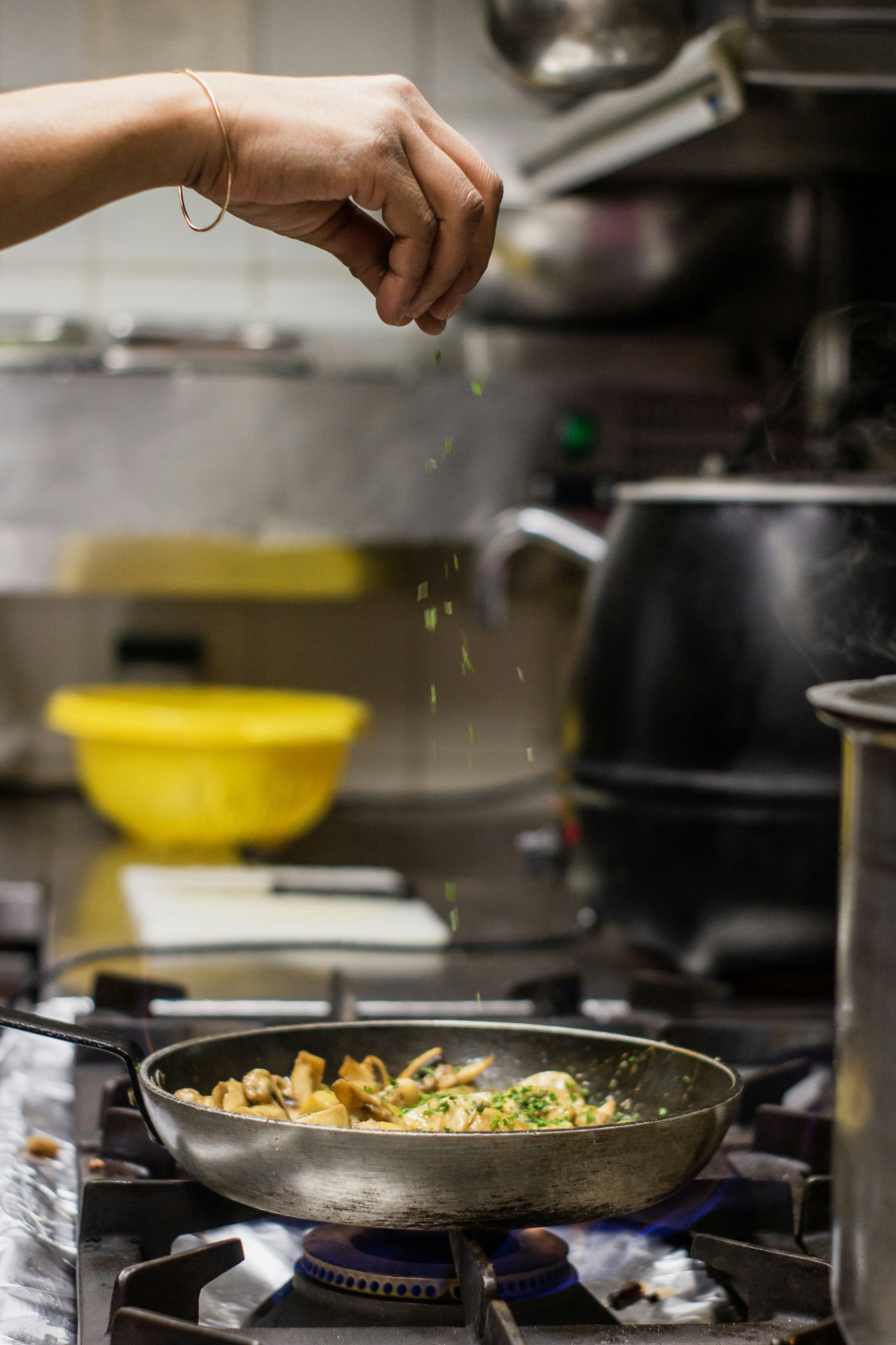 Frying fan with food photo – Free Food Image on Unsplash