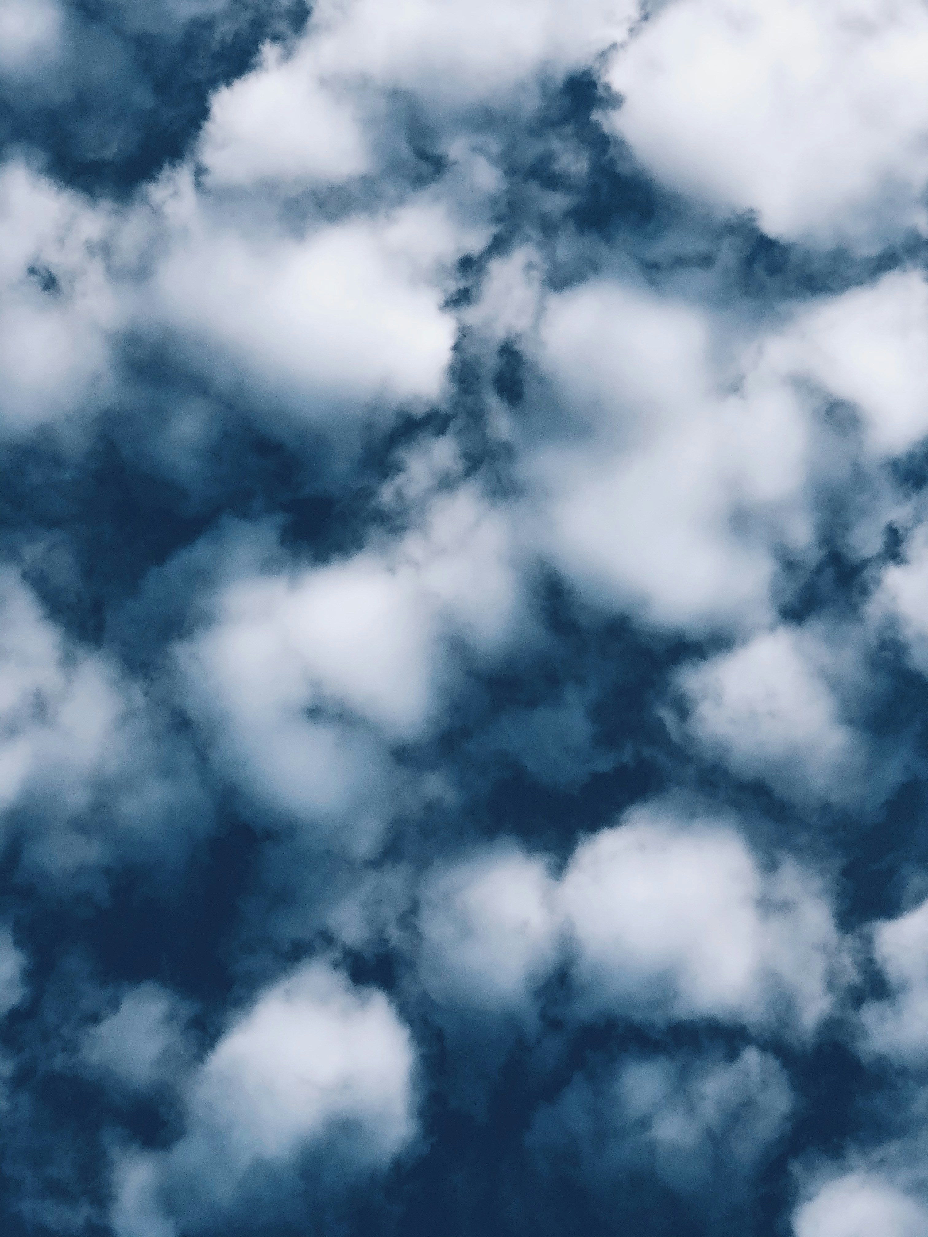 white cloud formation