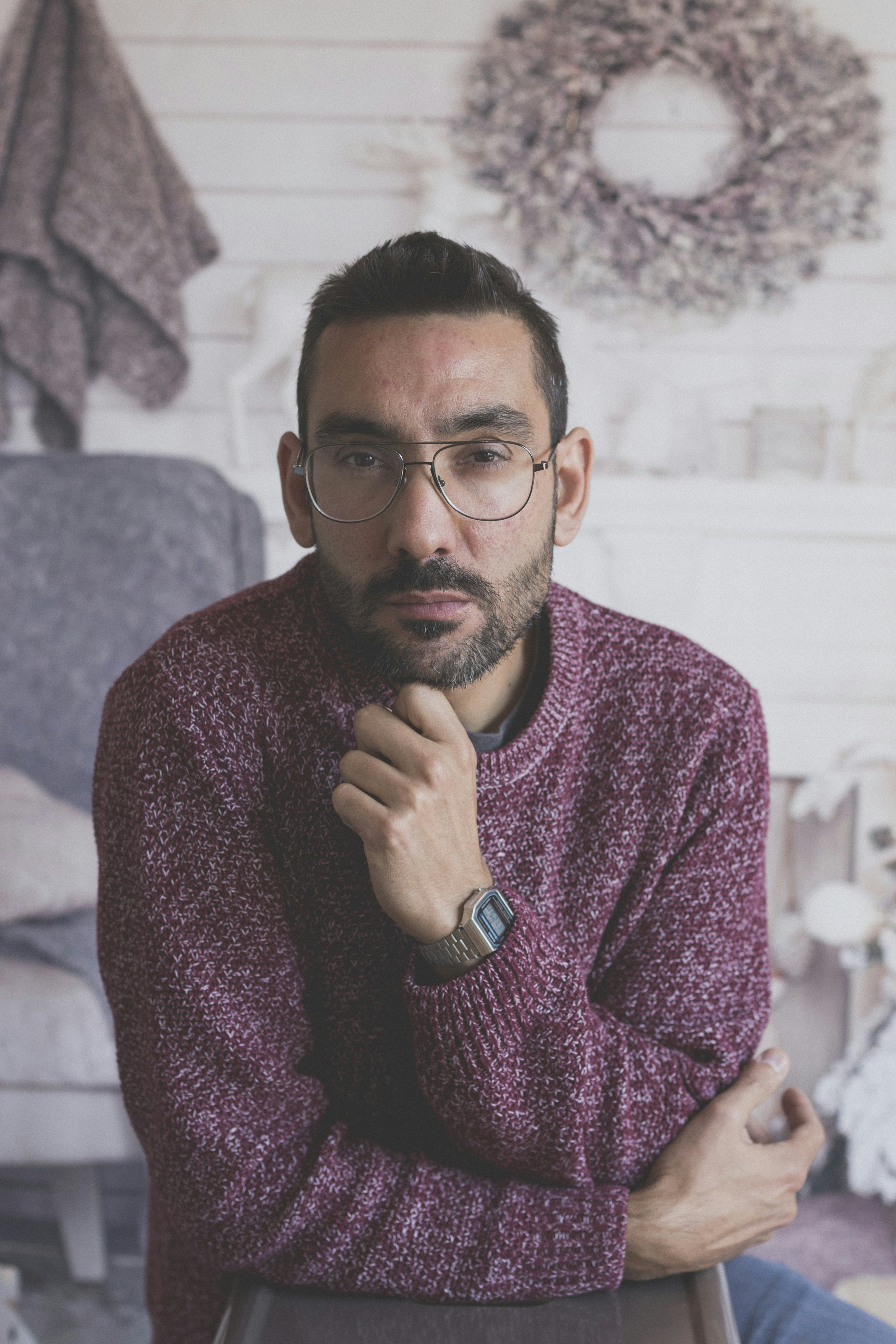 Selective focus photo of man in thinking position photo – Free España ...