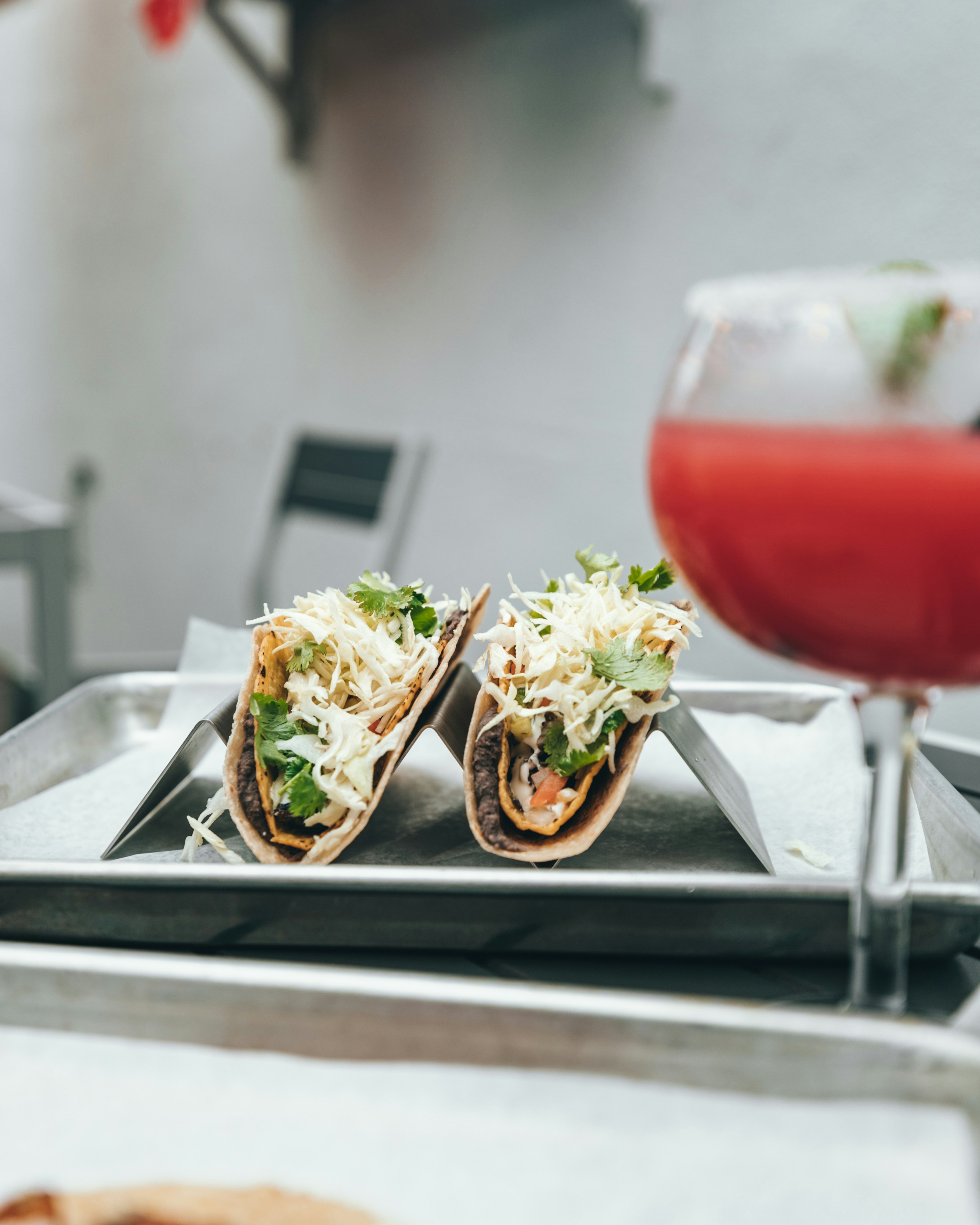 Tacos on grey tray photo – Free Food Image on Unsplash