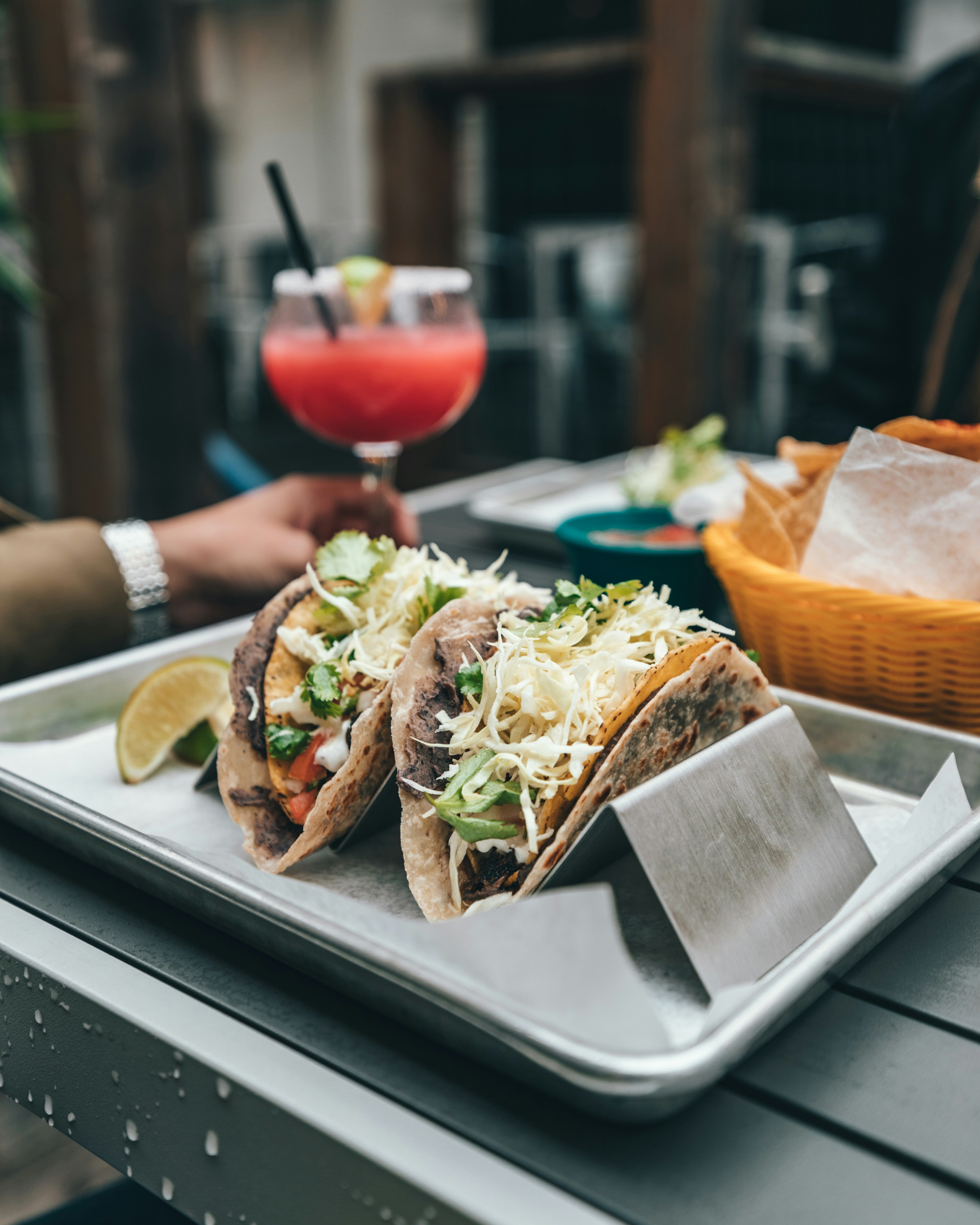 Tacos on grey tray photo – Free Food Image on Unsplash