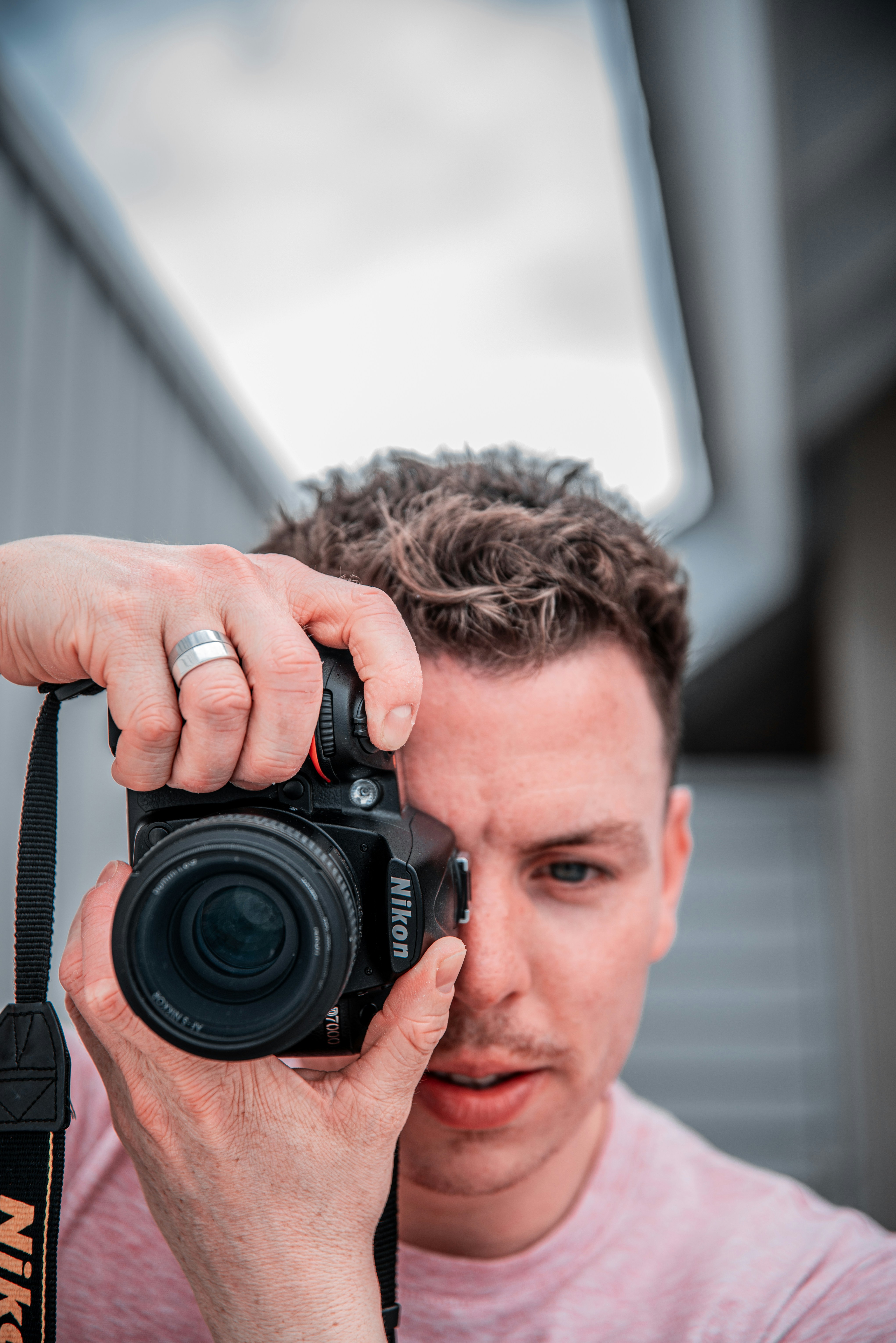 Man using DSLR camera photo – Free #nikon Image on Unsplash