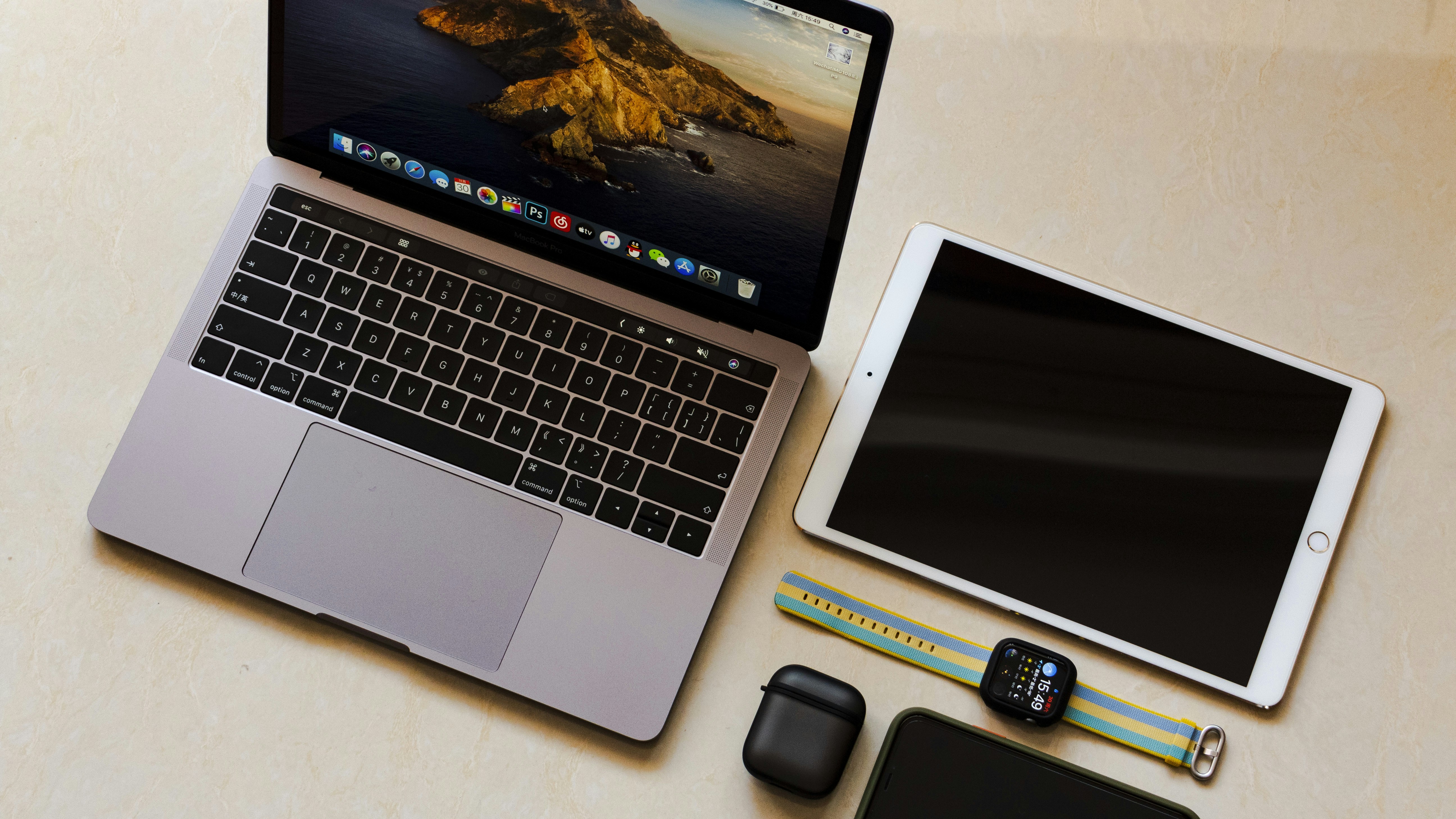 MacBook Pro photo – Free Computer Image on Unsplash