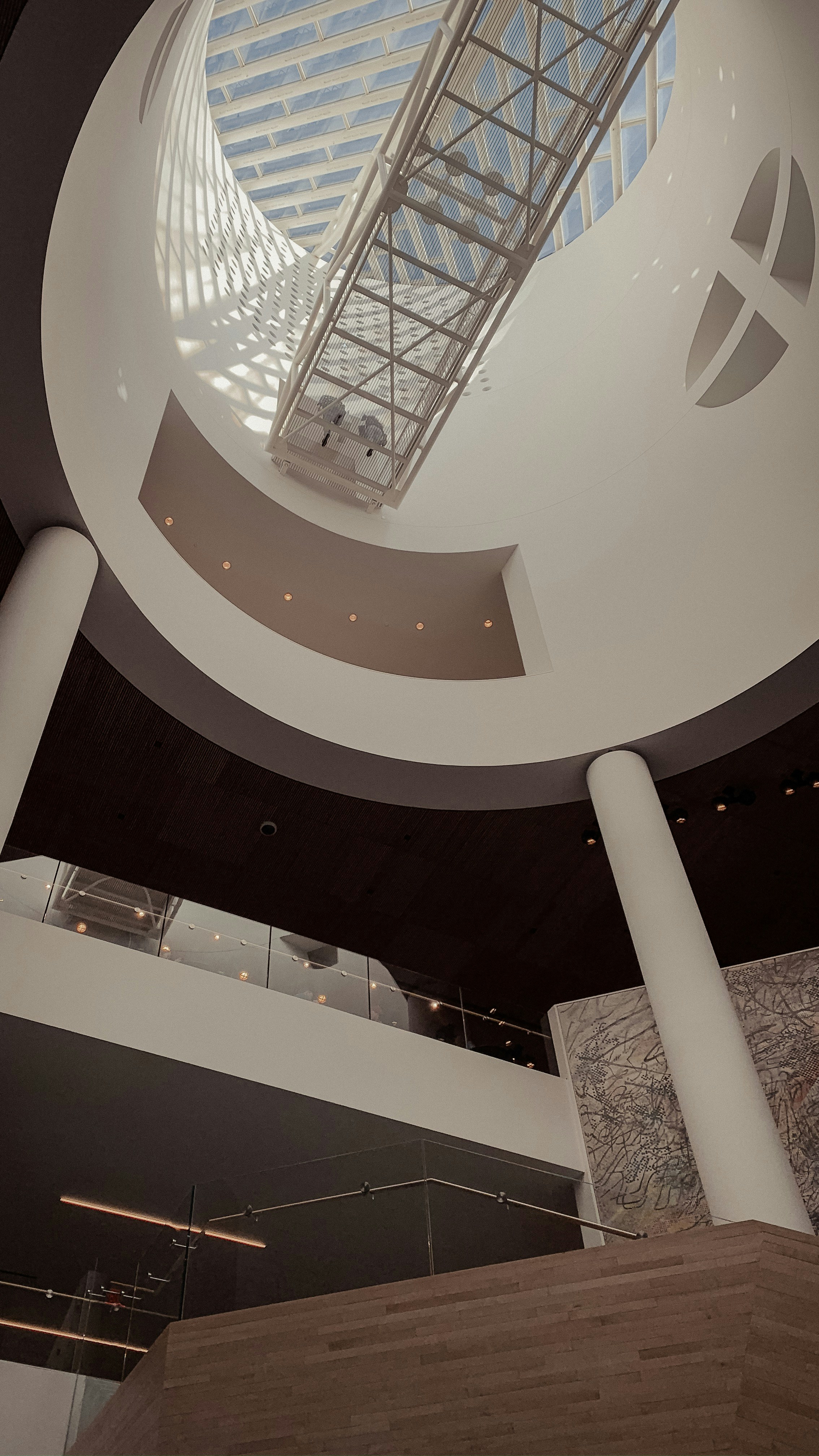 White and gray building photo – Free Architecture Image on Unsplash