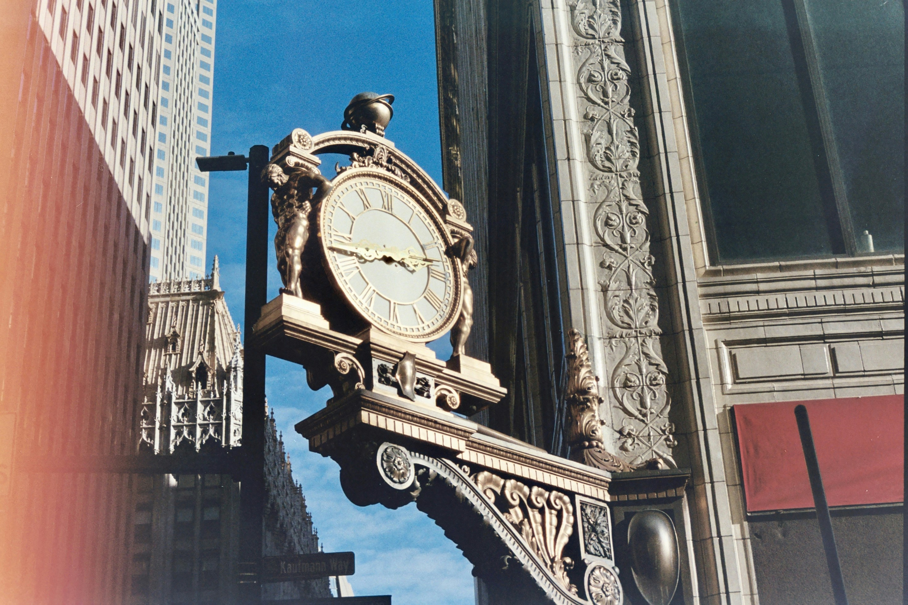 Brown and grey analog wall clock photo – Free Pittsburgh Image on Unsplash
