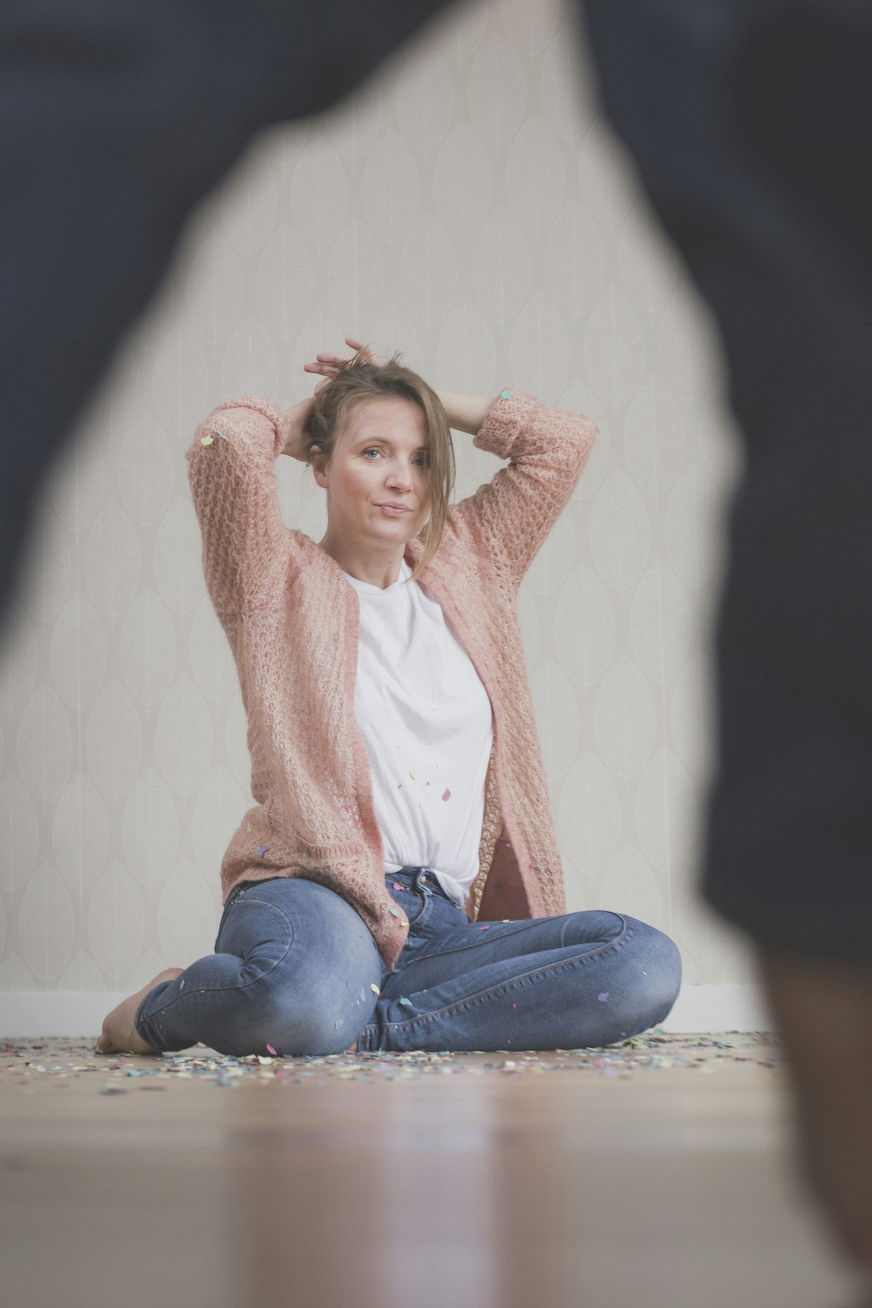 Among Soft Focus and Confetti: A Quiet Moment Centered on Calm