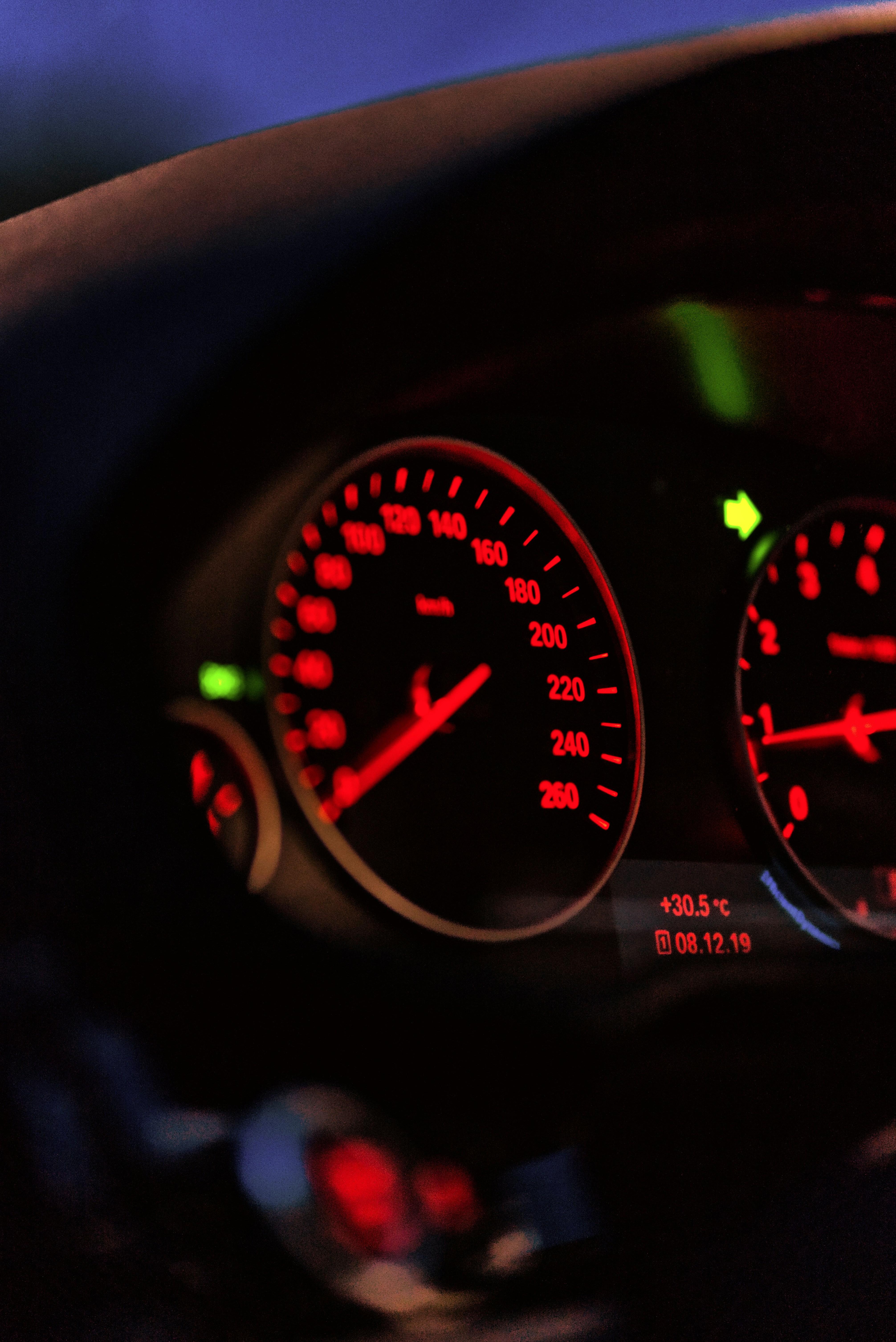 Black vehicle speedometer photo – Free Gauge Image on Unsplash