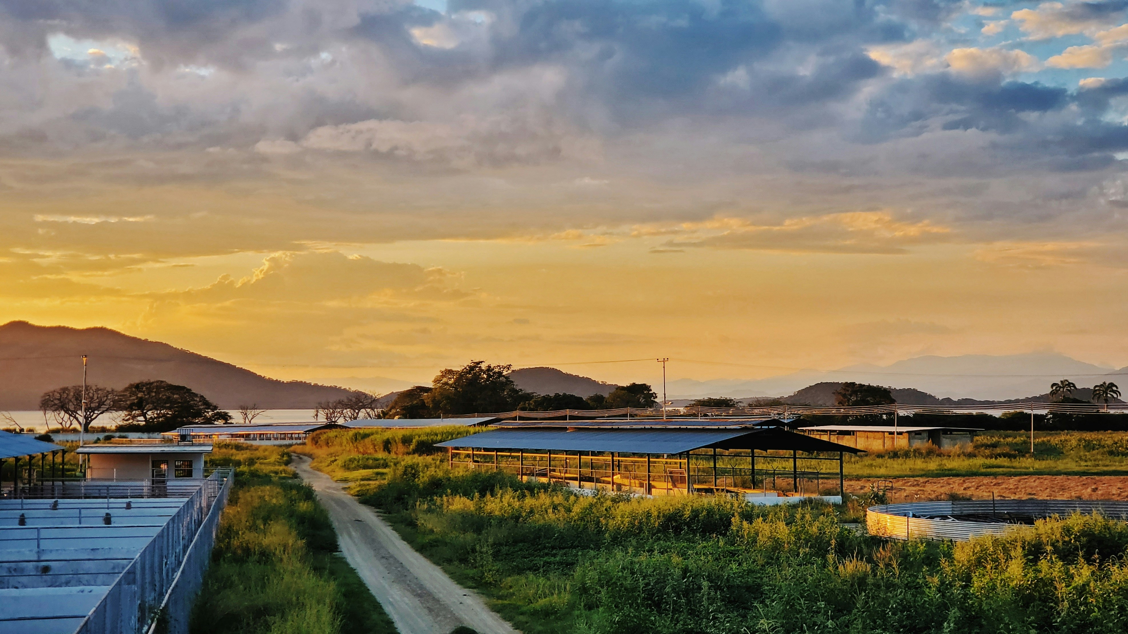 Landscape photo of sunset photo – Free Maracay Image on Unsplash