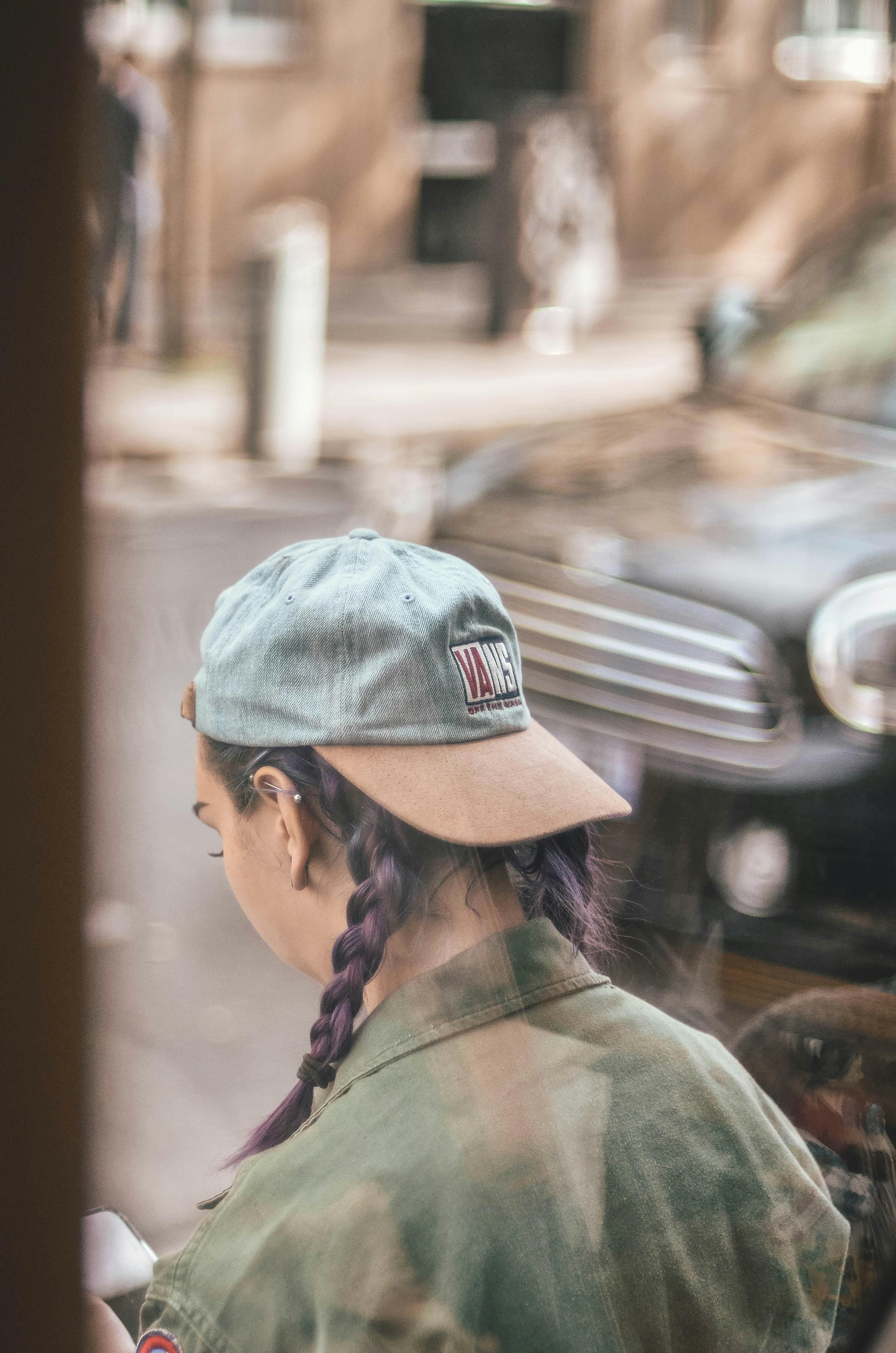 Braided Quiet in an Urban Frame