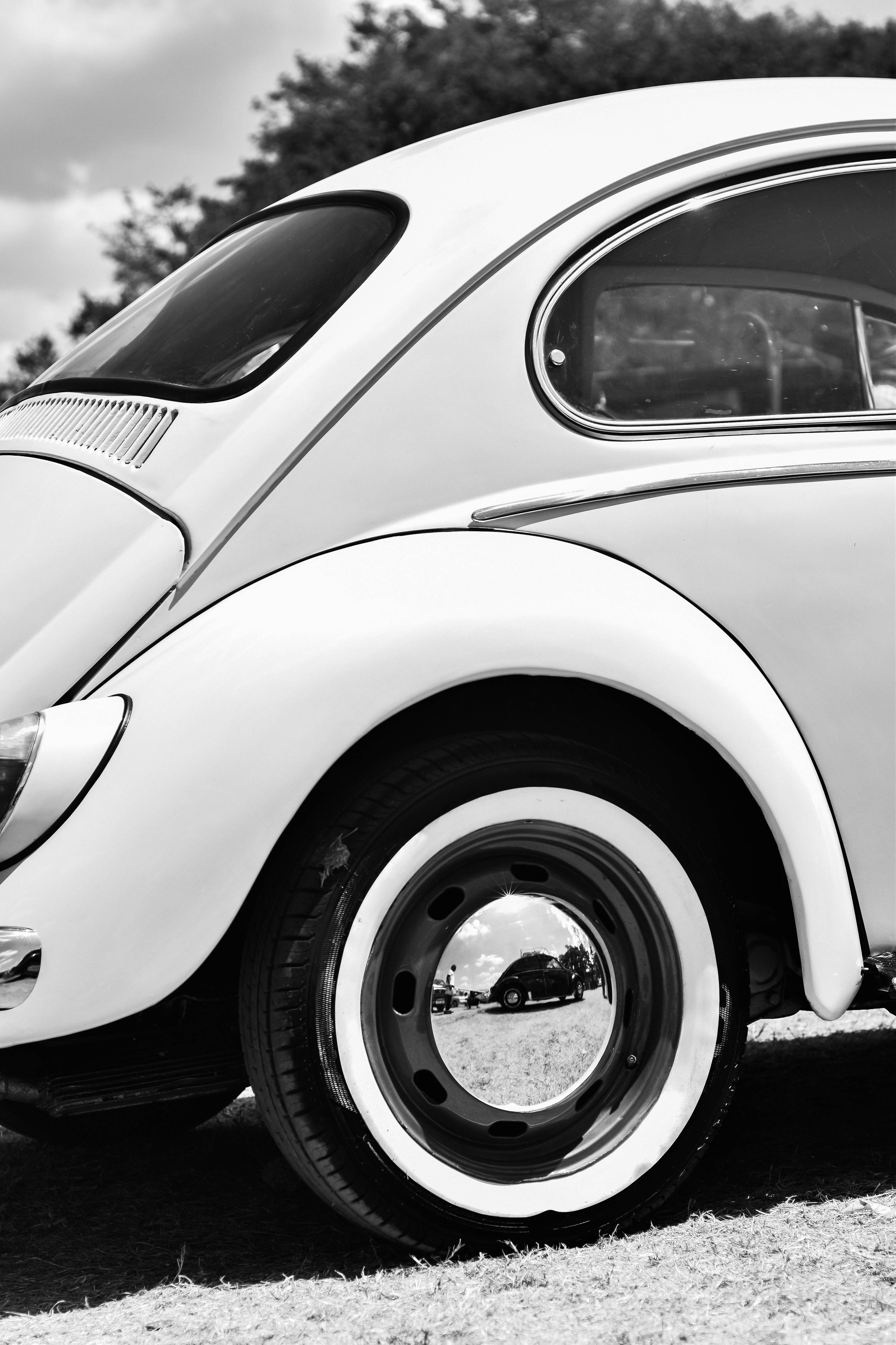 White beetle car photo – Free White Image on Unsplash