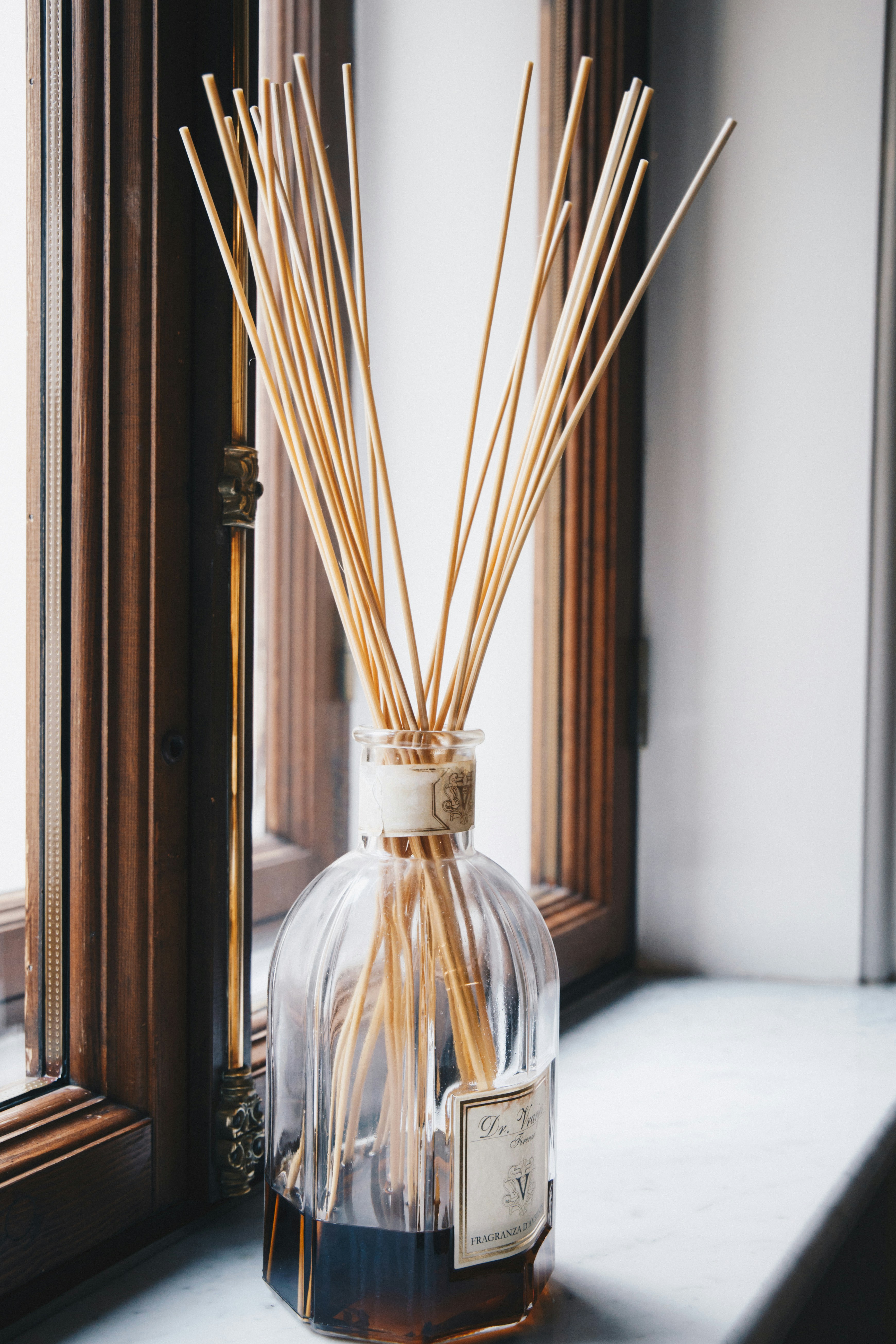 Sticks in bottle photo – Free Wood Image on Unsplash