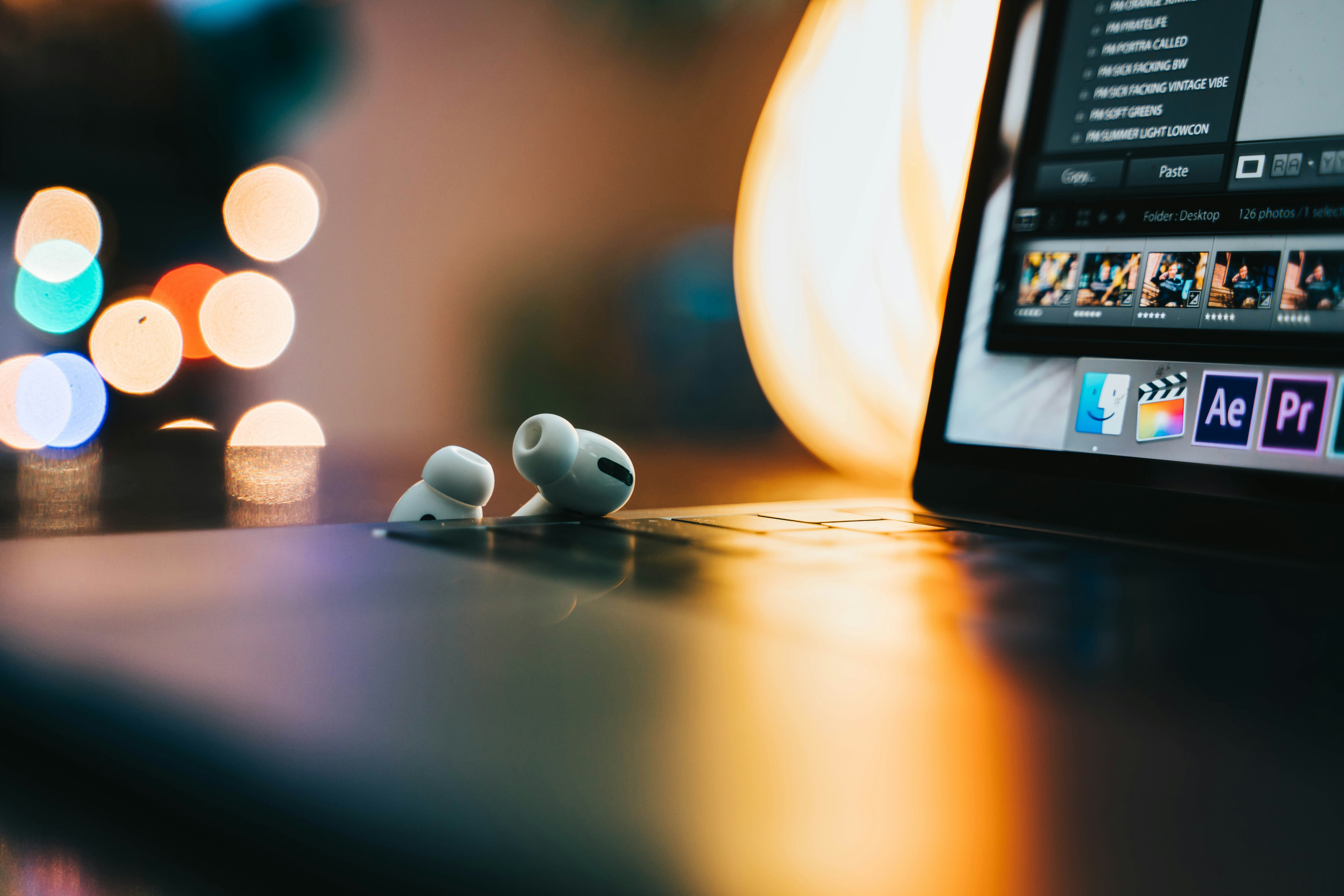Bokeh photography of white earbuds photo – Free Computer Image on Unsplash