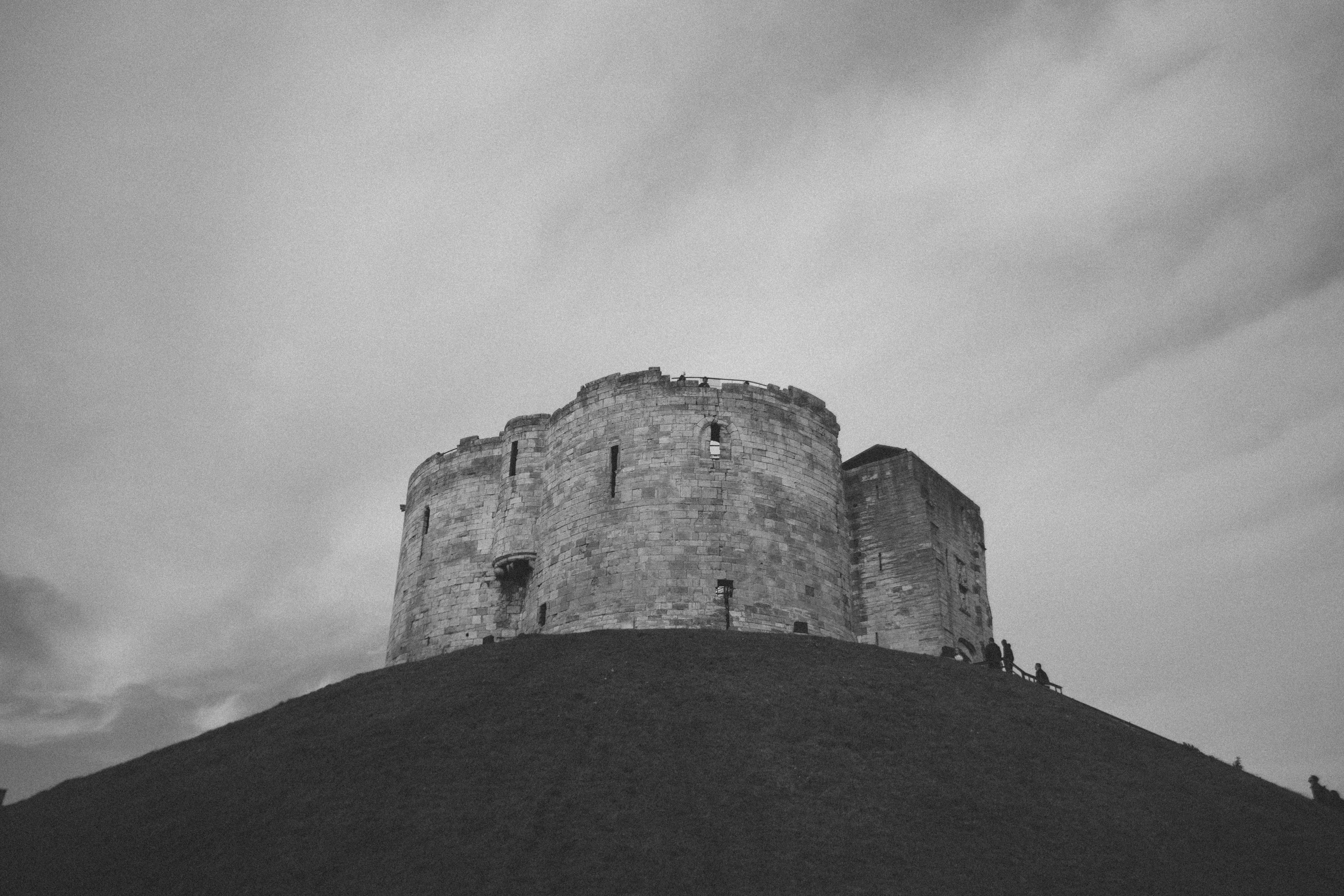 Grayscale photography of castle photo – Free Grey Image on Unsplash