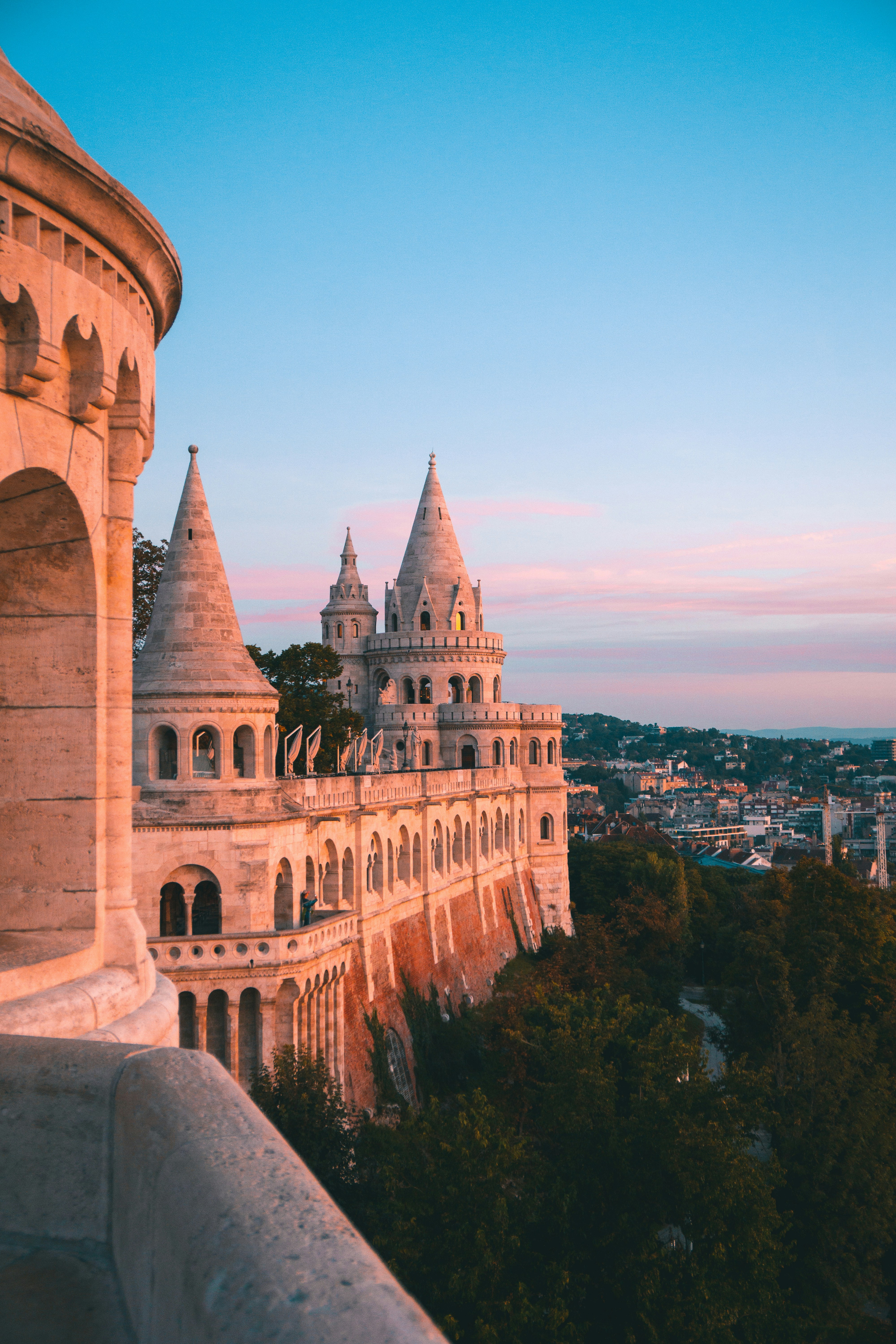 Beige castle photo – Free Building Image on Unsplash