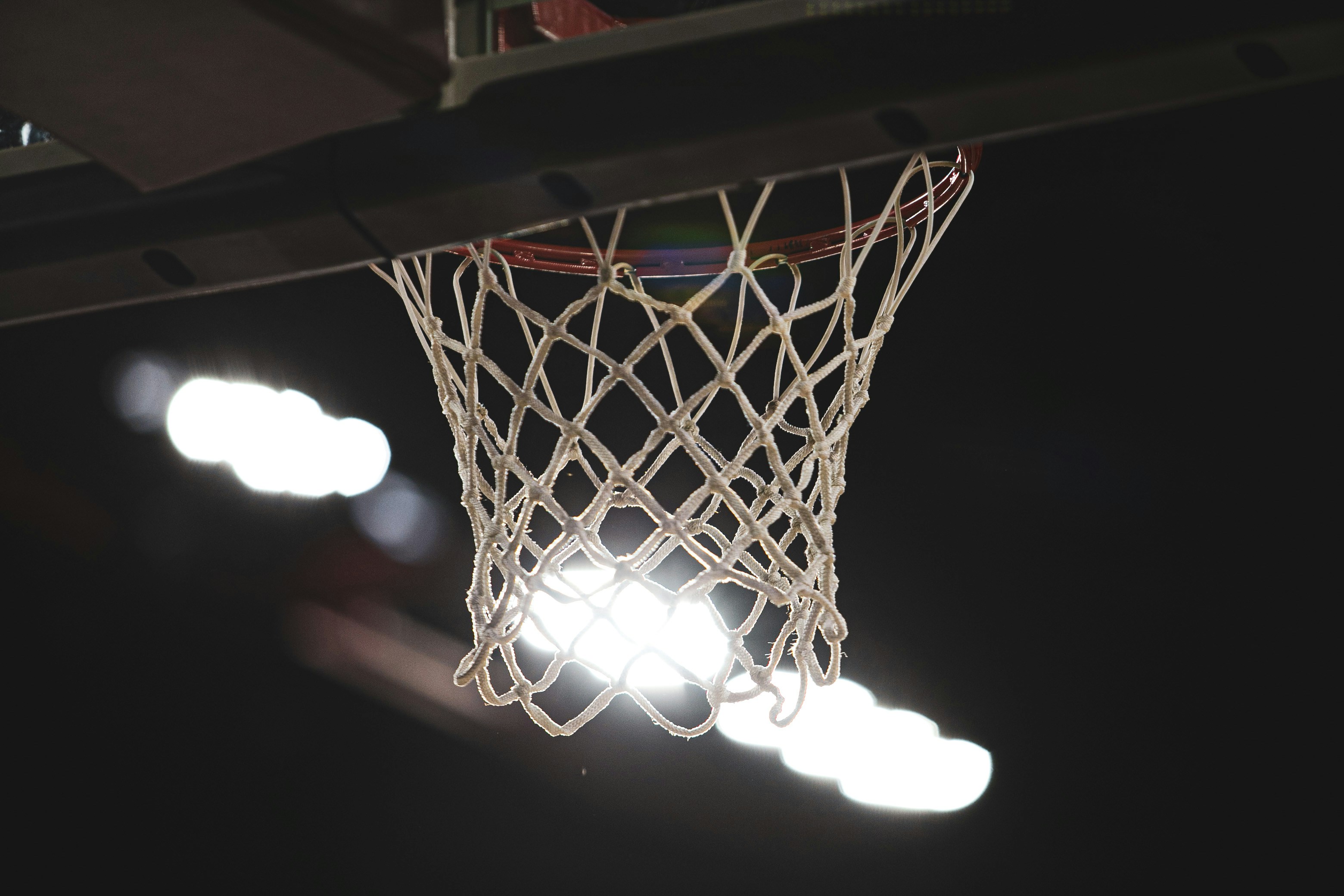 white and red basketball hoop