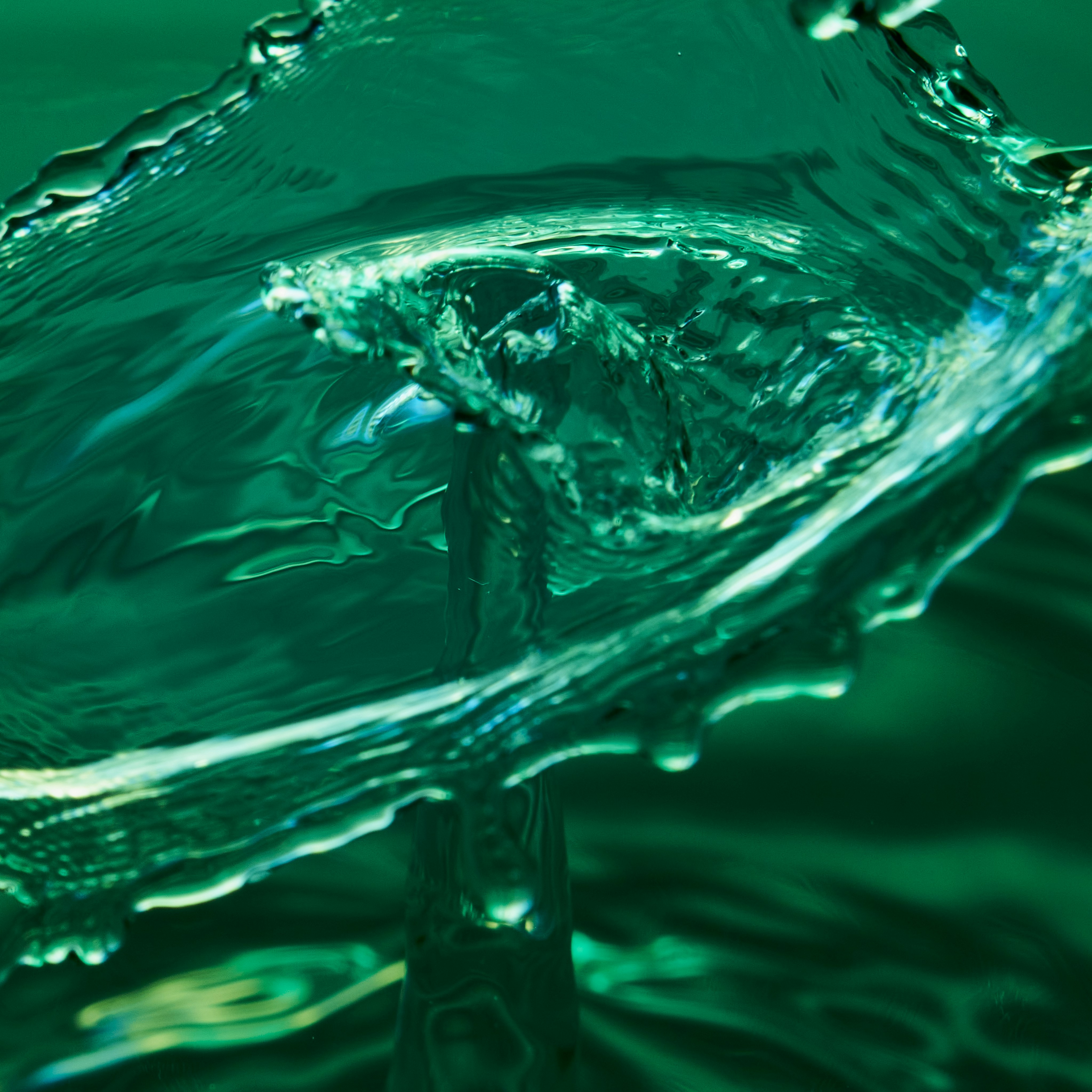 Splash of water photo – Free Slovakia Image on Unsplash