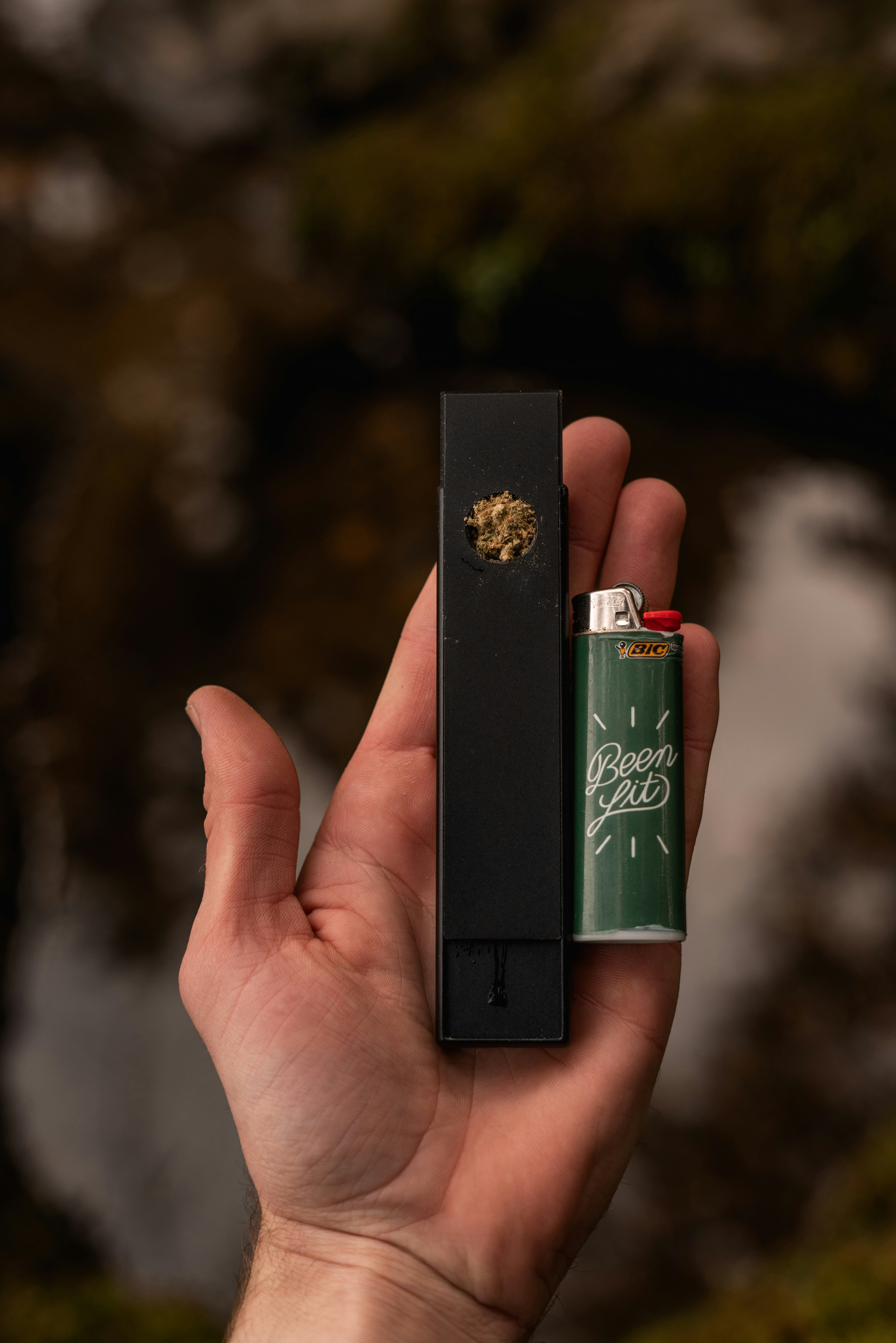 Black vape and green lighter photo – Free Lighter Image on Unsplash