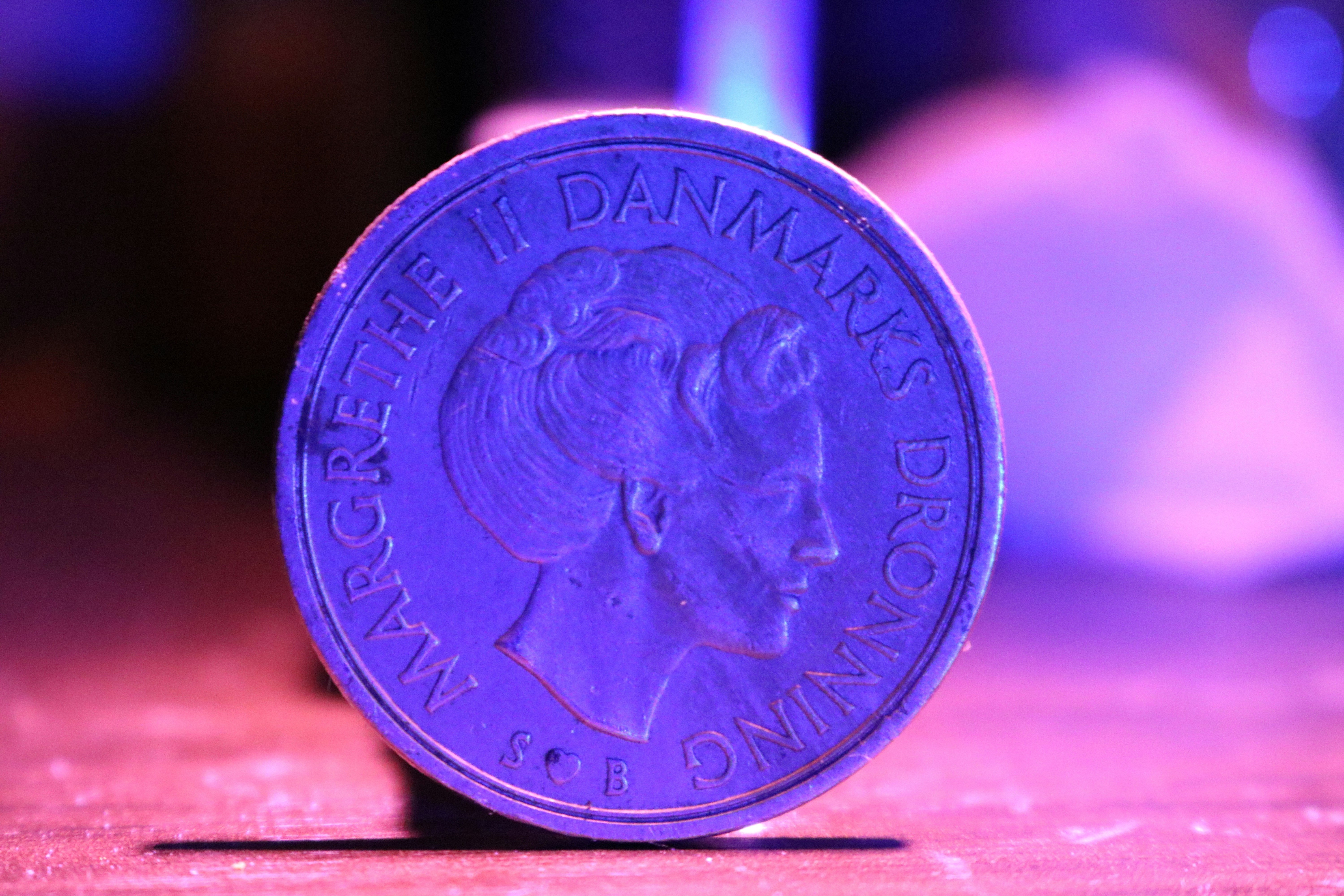 Silver-colored coin photo – Free Money Image on Unsplash