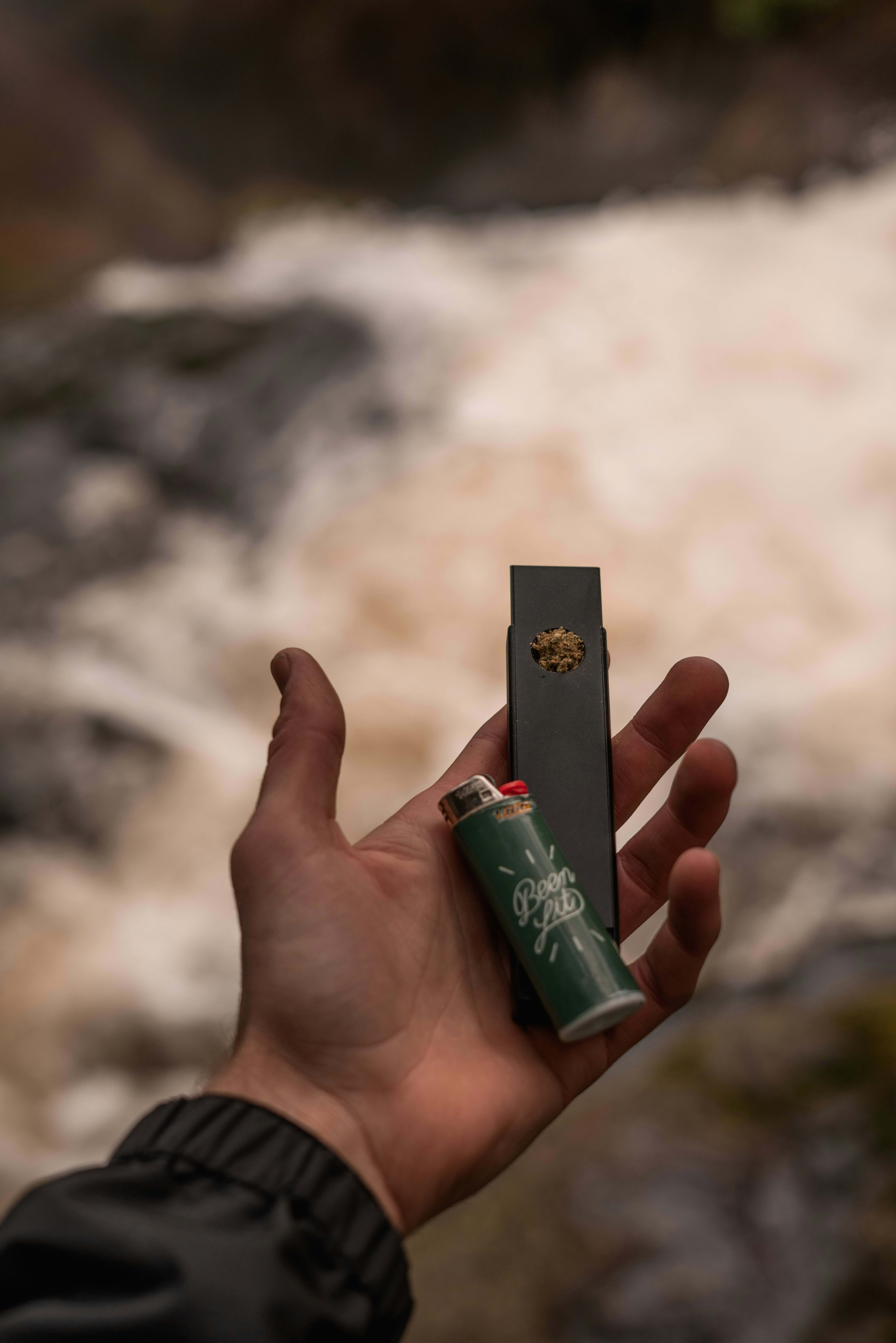 Green and white disposable lighter and gray vaporizer pen photo – Free ...