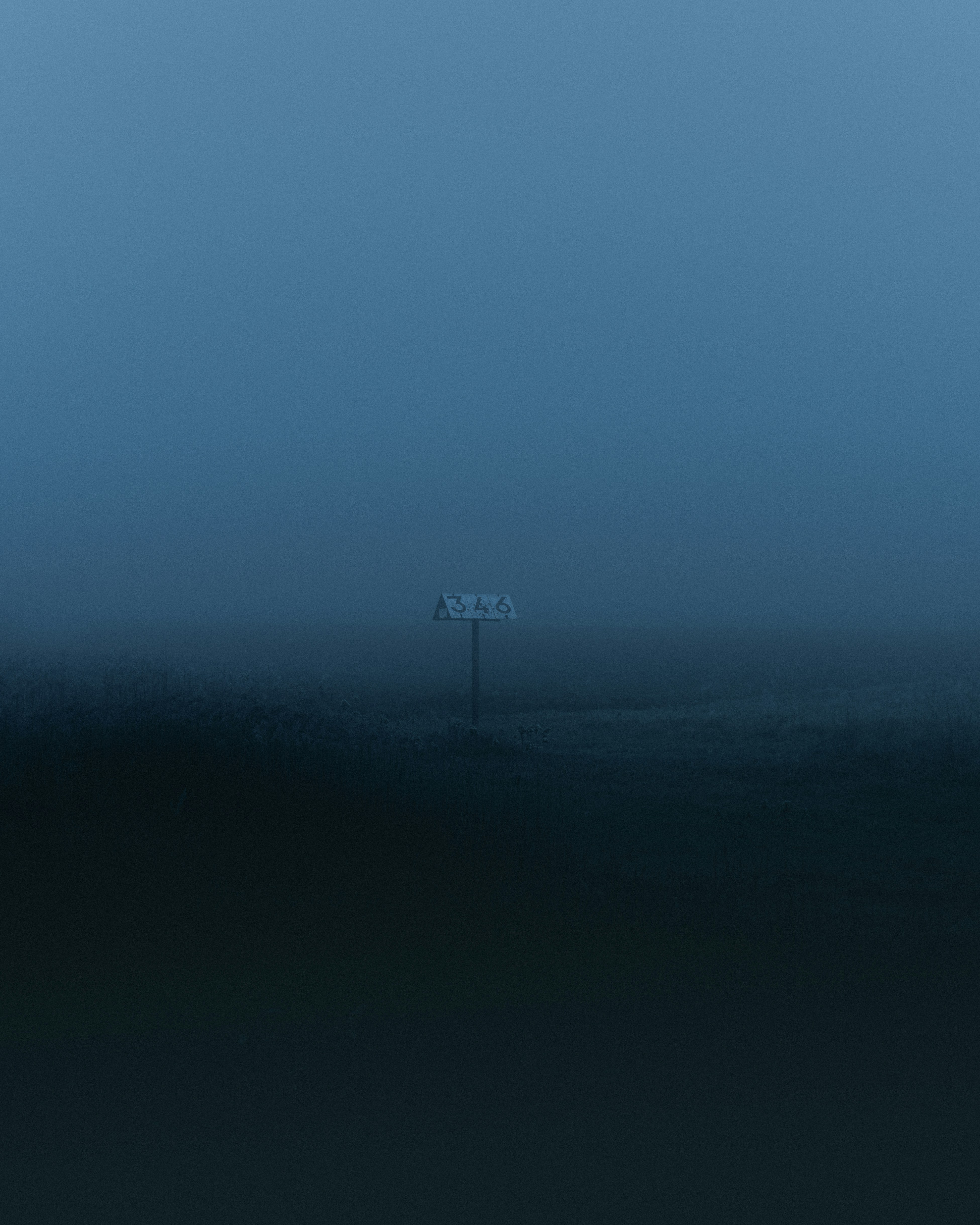 White metal signage photo – Free Grey Image on Unsplash