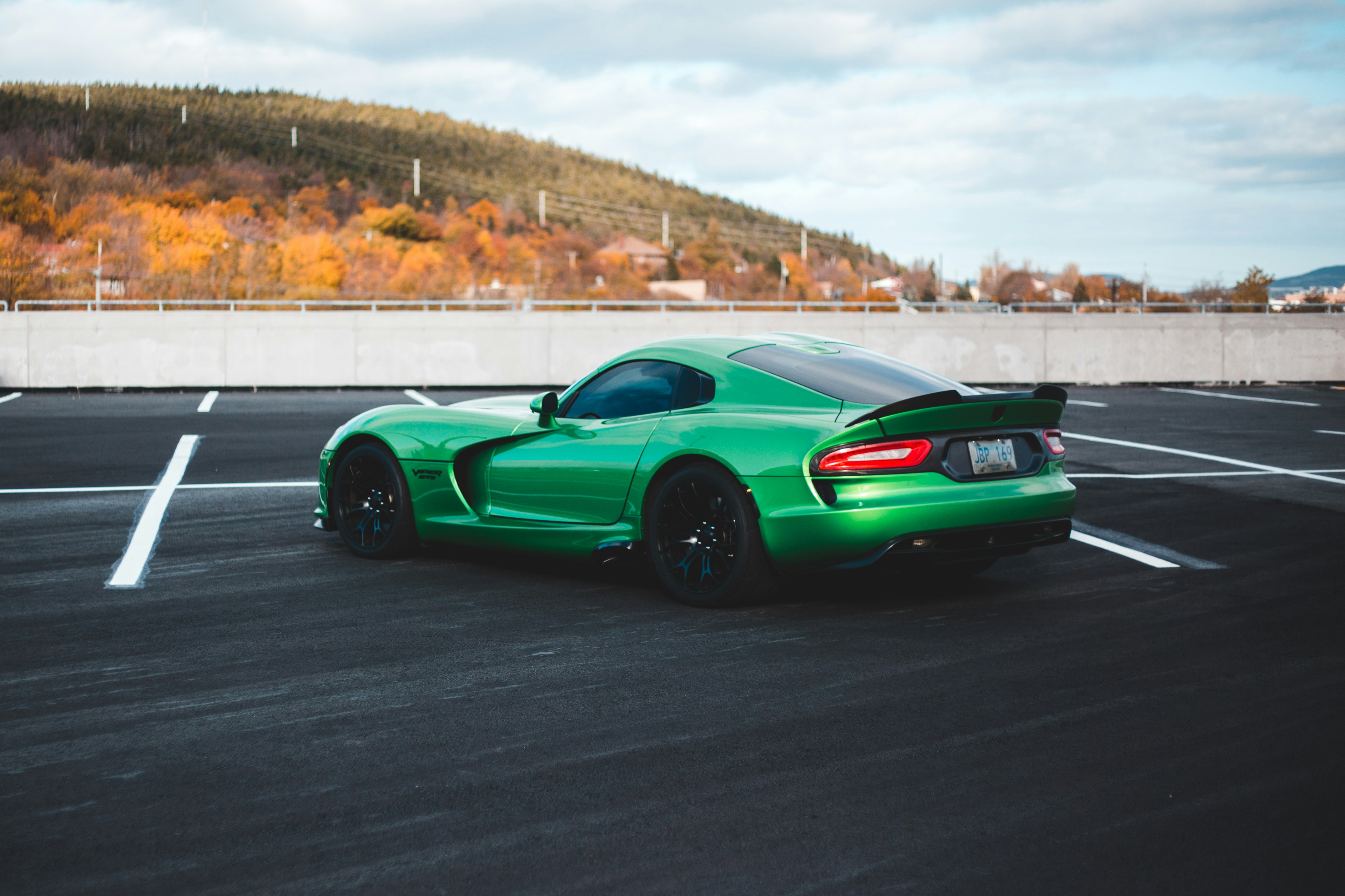 Green luxury car photo – Free Transportation Image on Unsplash