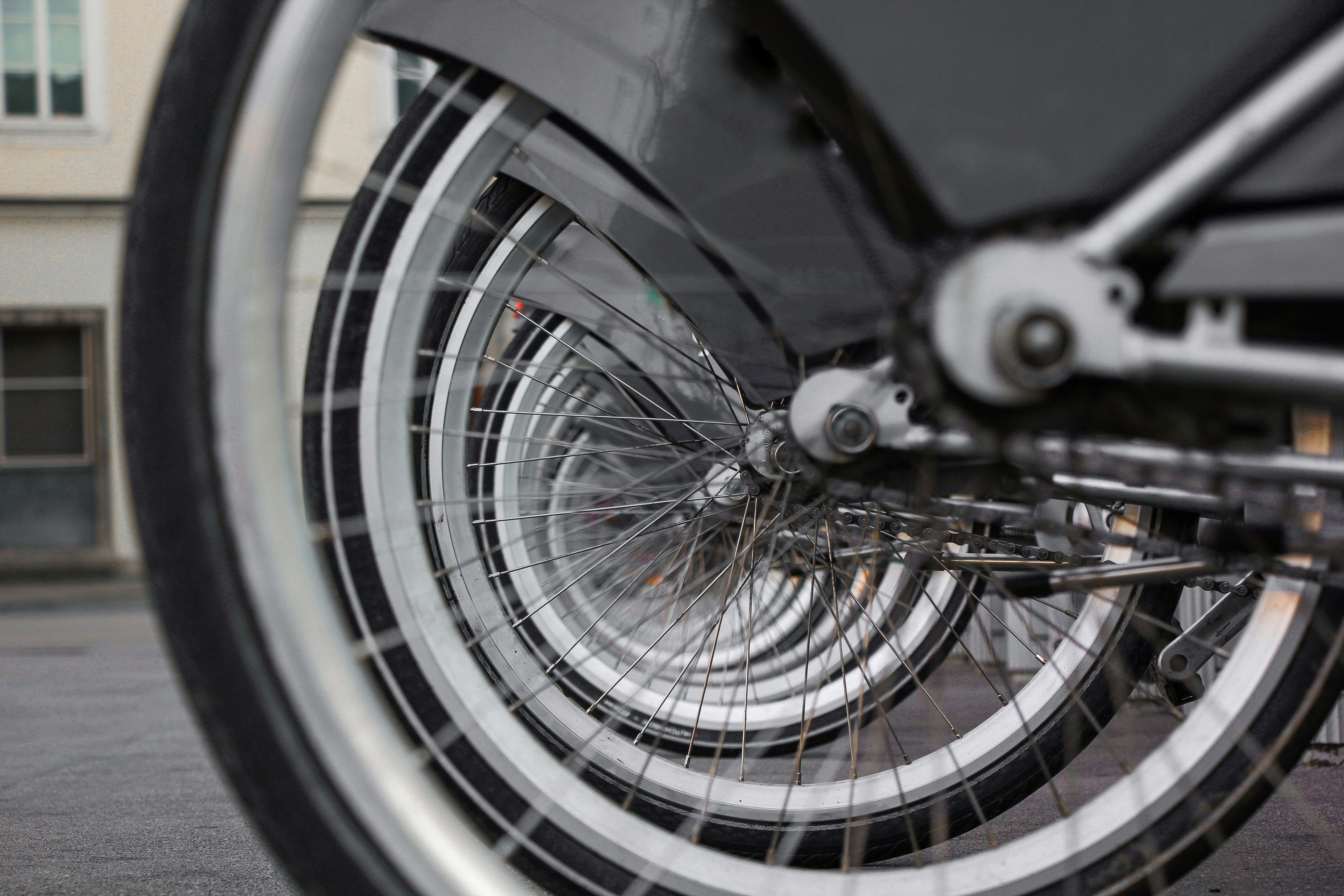 City bike wheels photo – Free Grey Image on Unsplash