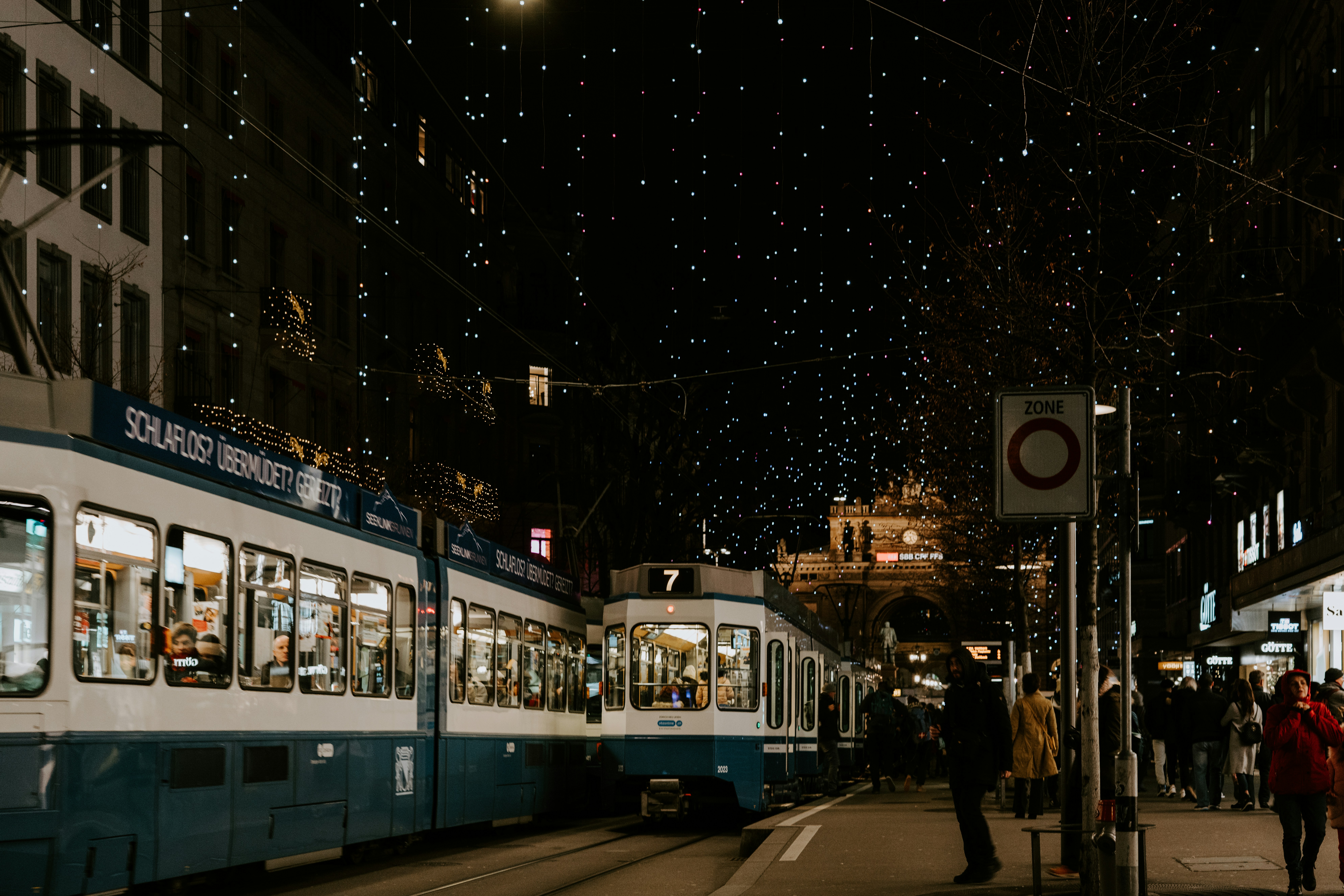 People at the city during night photo – Free City Image on Unsplash