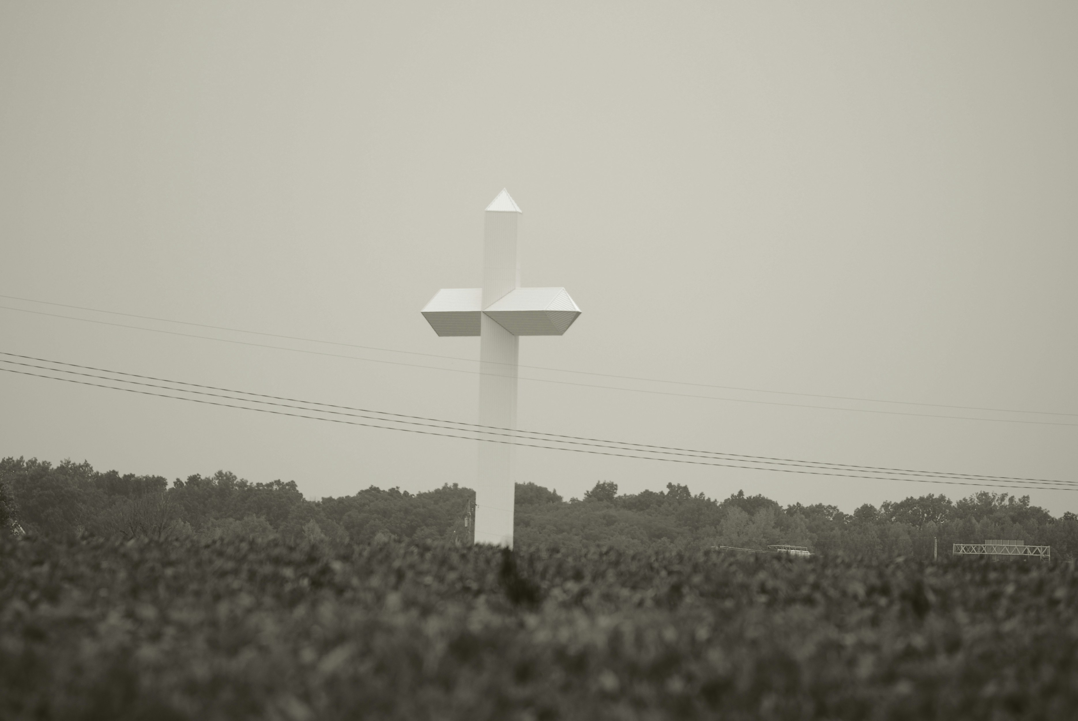 Grayscale photo of wooden cross photo – Free The cross Image on Unsplash