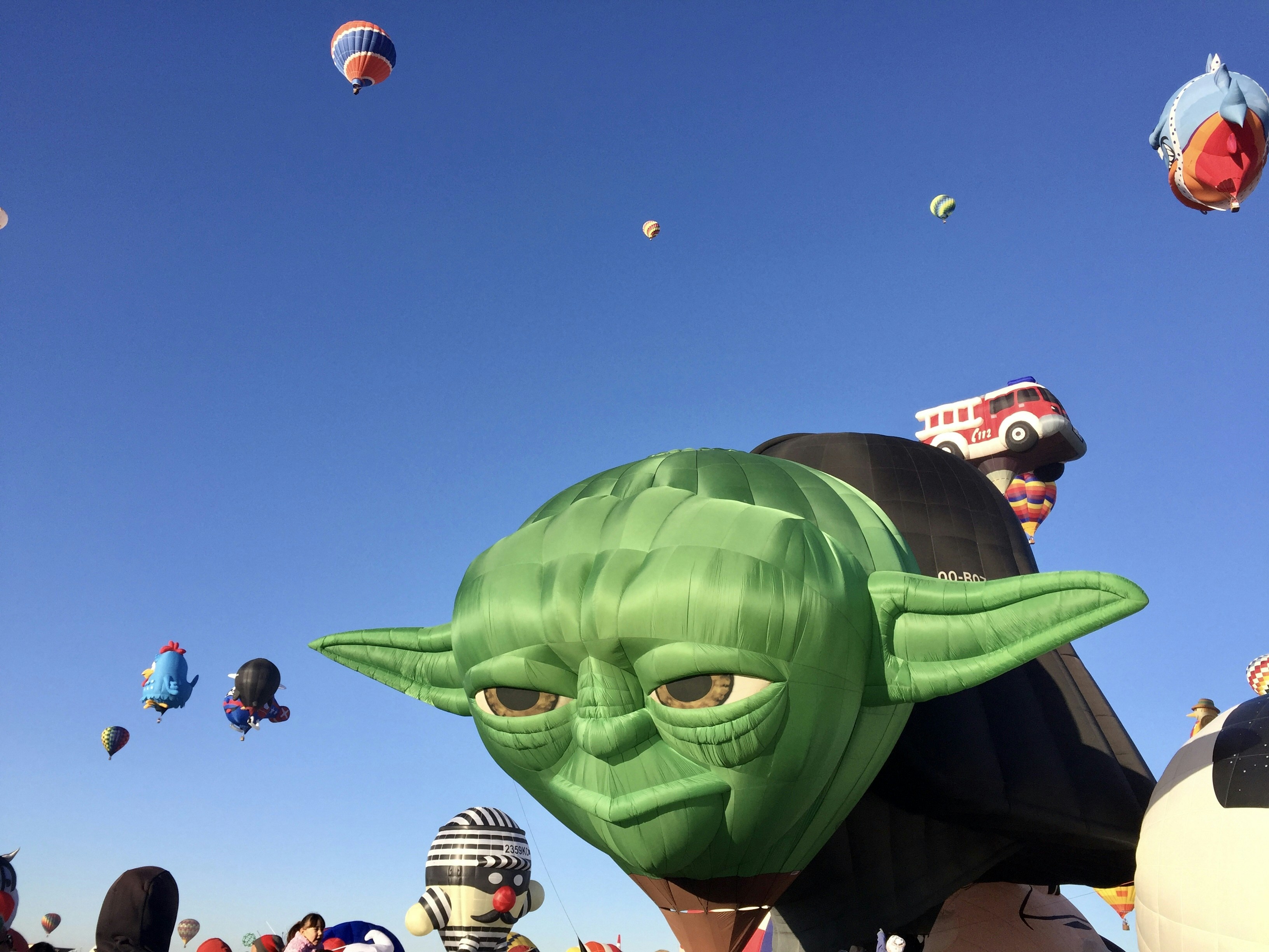 Giant Yoda Balloon Dominates a Sky Full of Balloons