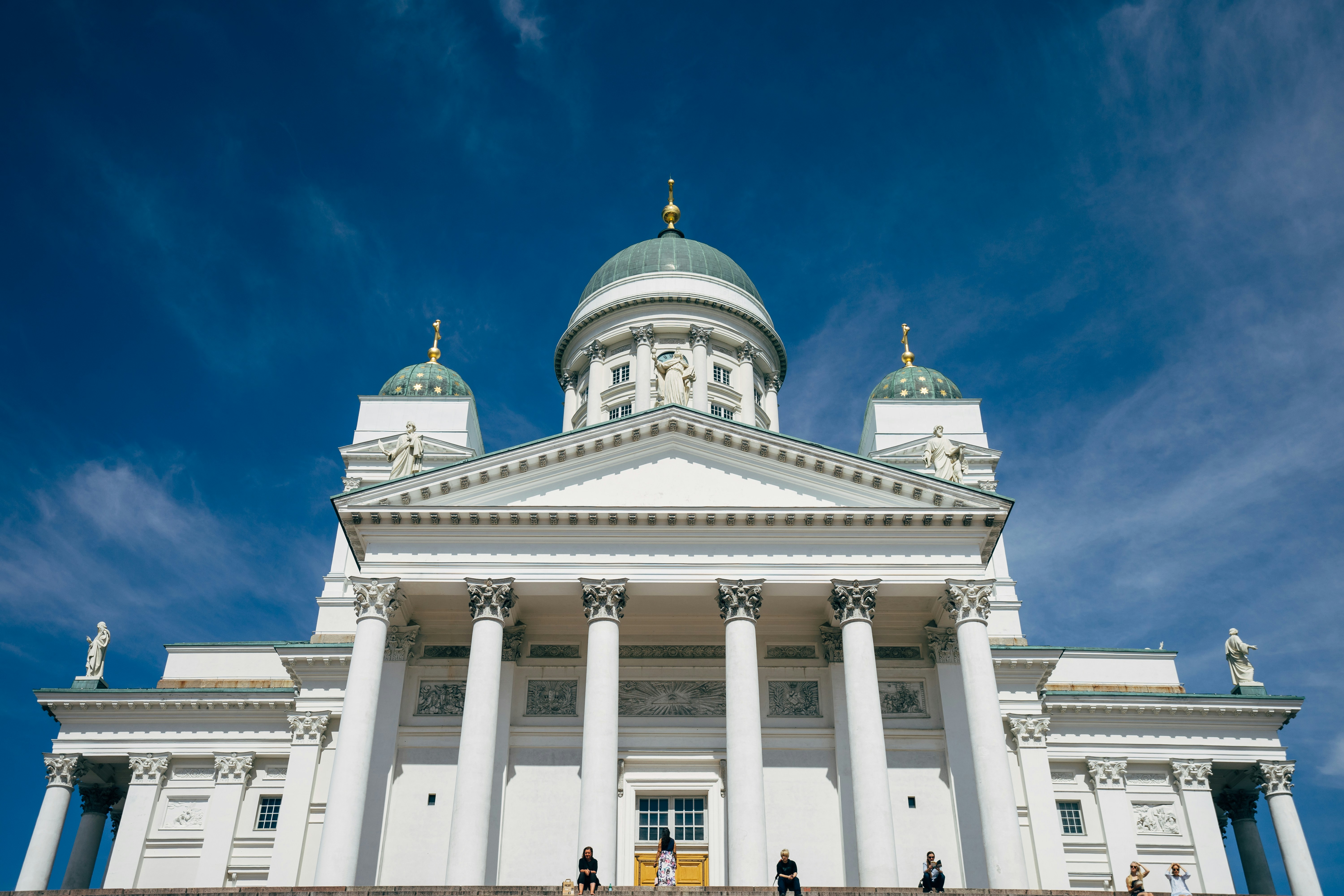 White and gray temple photo – Free Helsinki Image on Unsplash