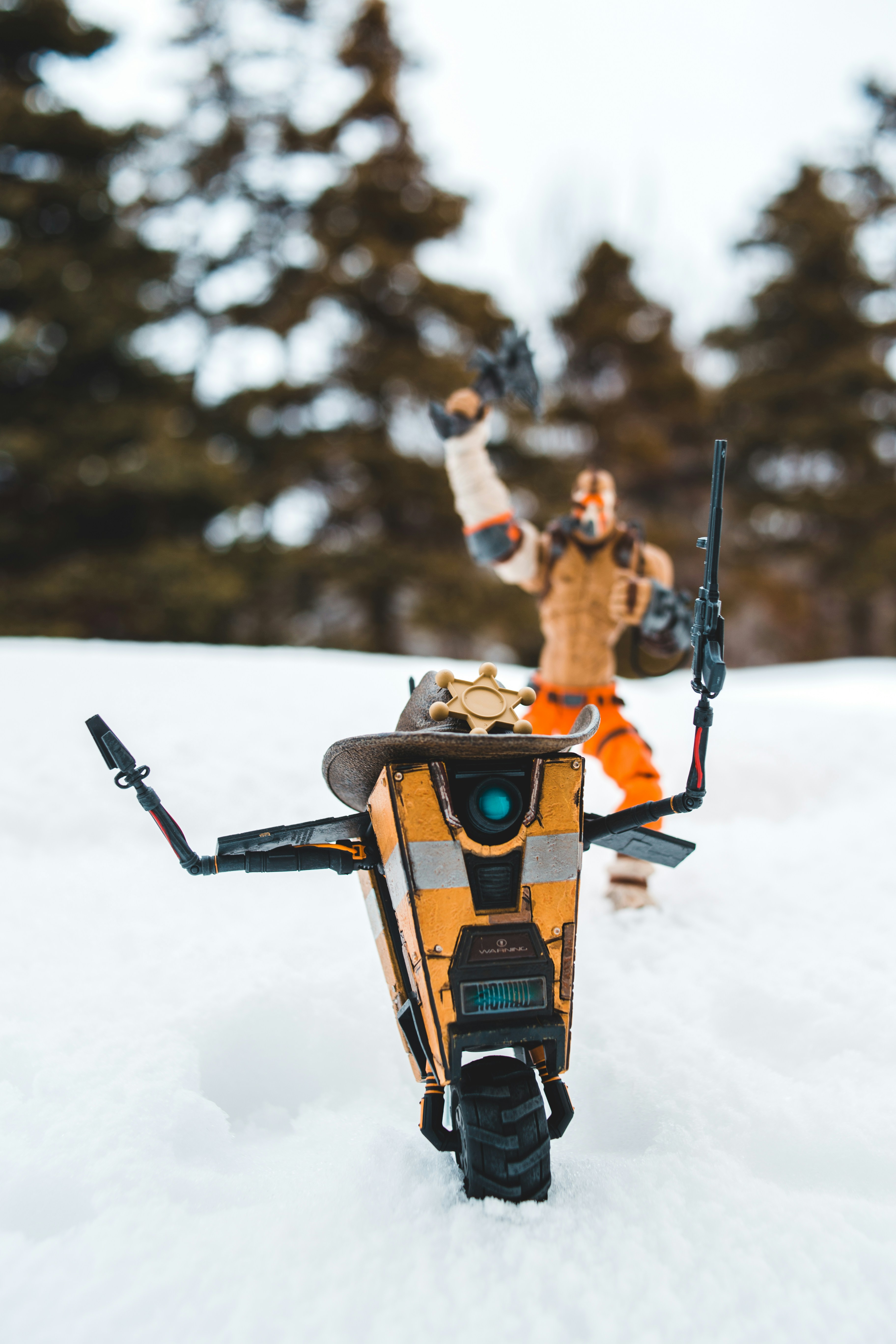 Brown and black robot toy photo – Free Toy Image on Unsplash