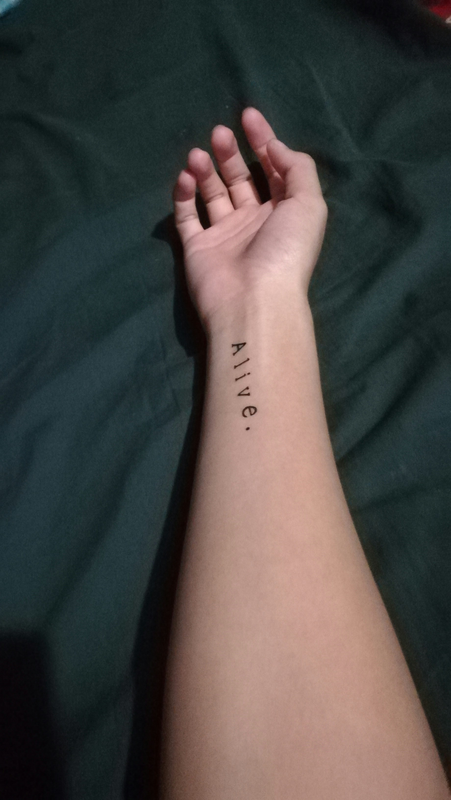 Persons left hand with black tattoo photo – Free Human Image on Unsplash