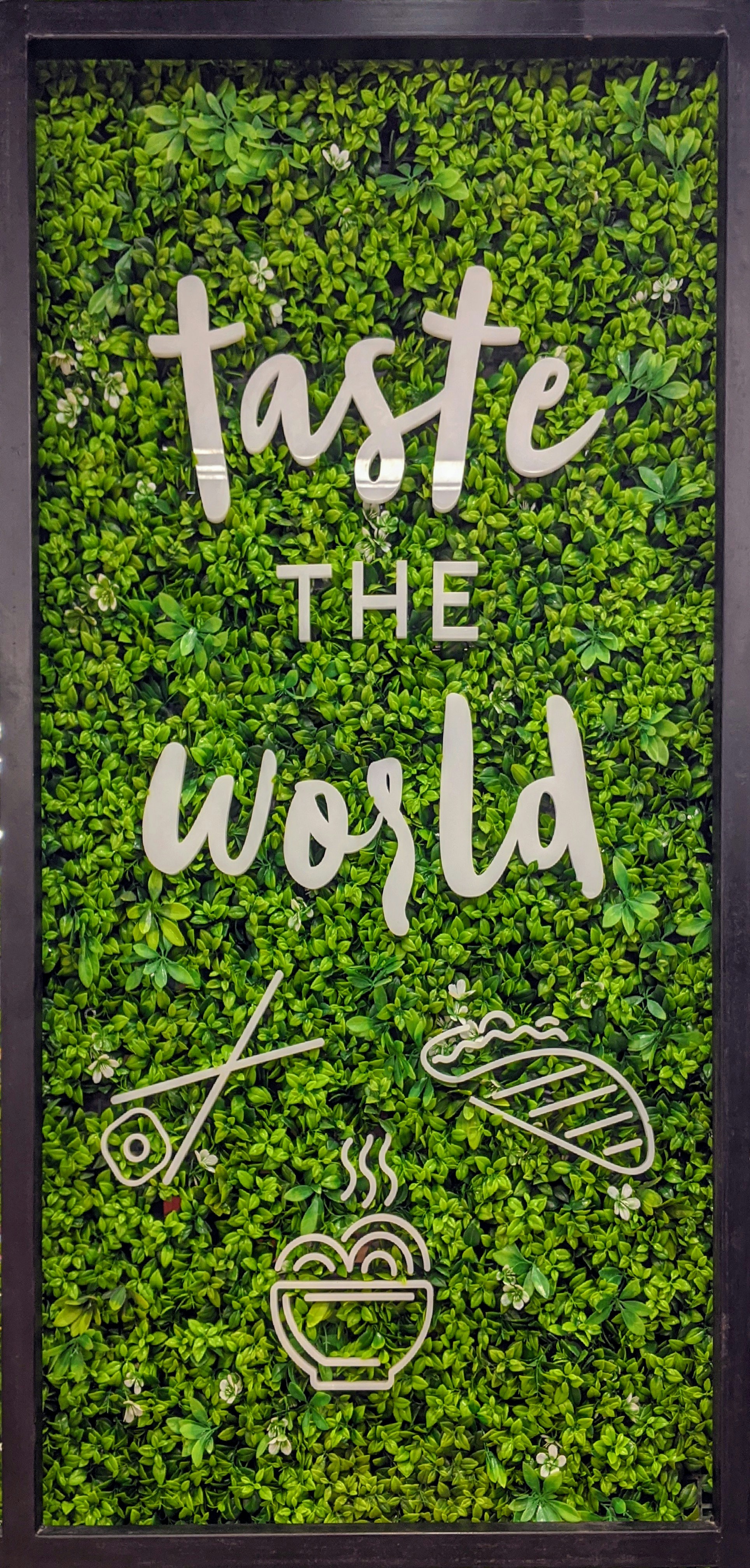 Green Framed Message: Taste the World