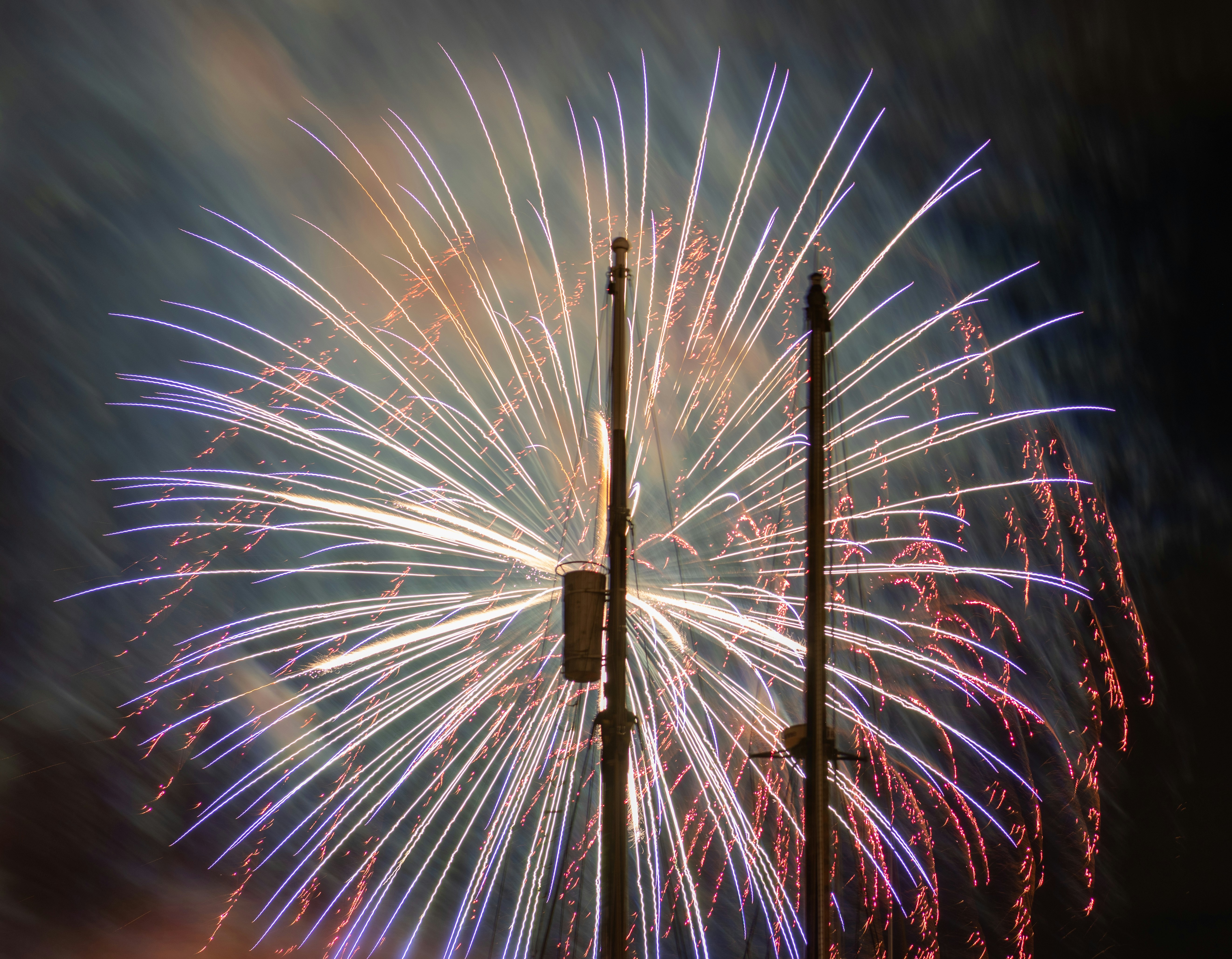 Time lapse photography of fireworks photo – Free 挪威 Image on Unsplash