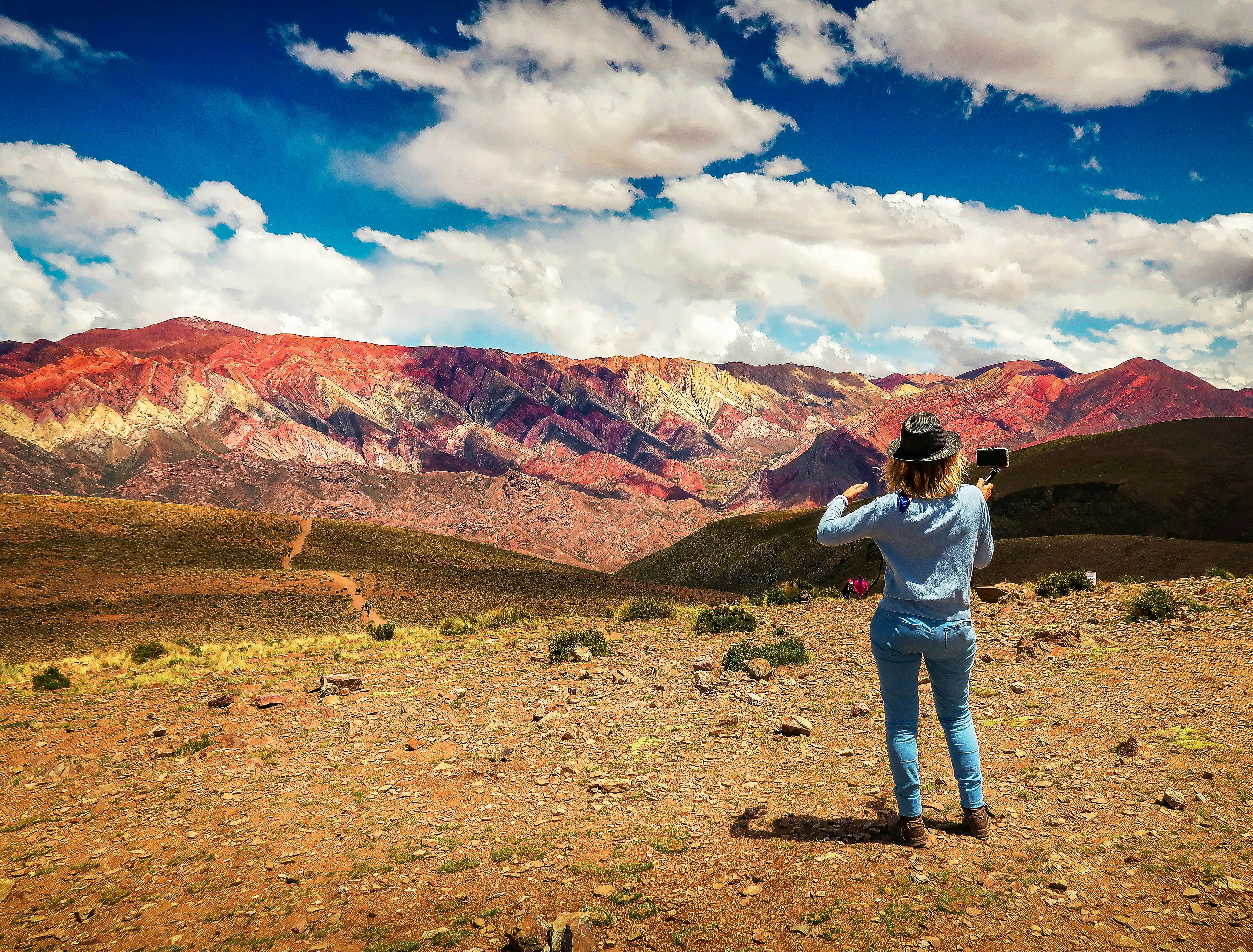 Traveler in a Painted Canyon: The Luminous Ridge Trails