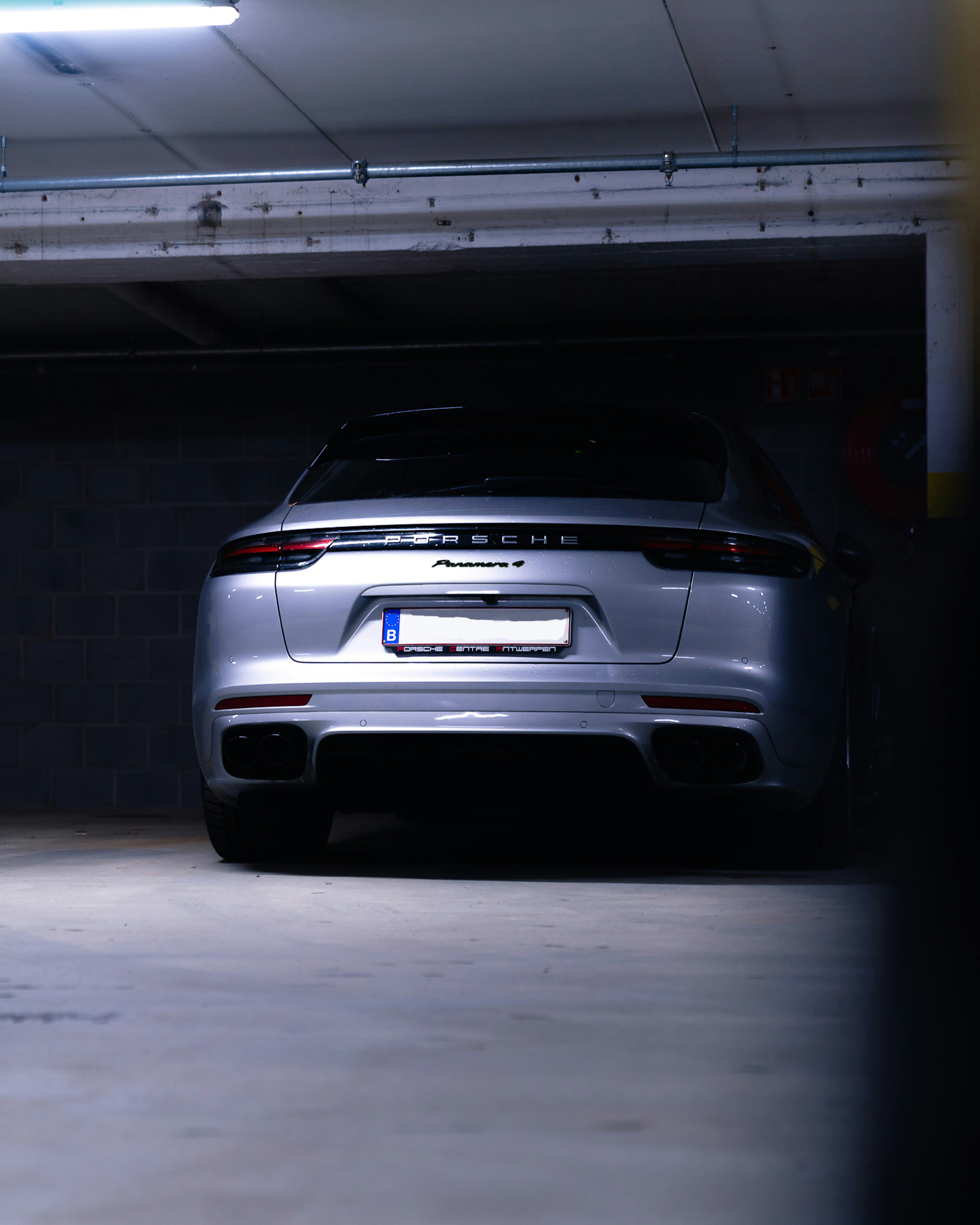 Porsche Panamera Pictures | Download Free Images on Unsplash
