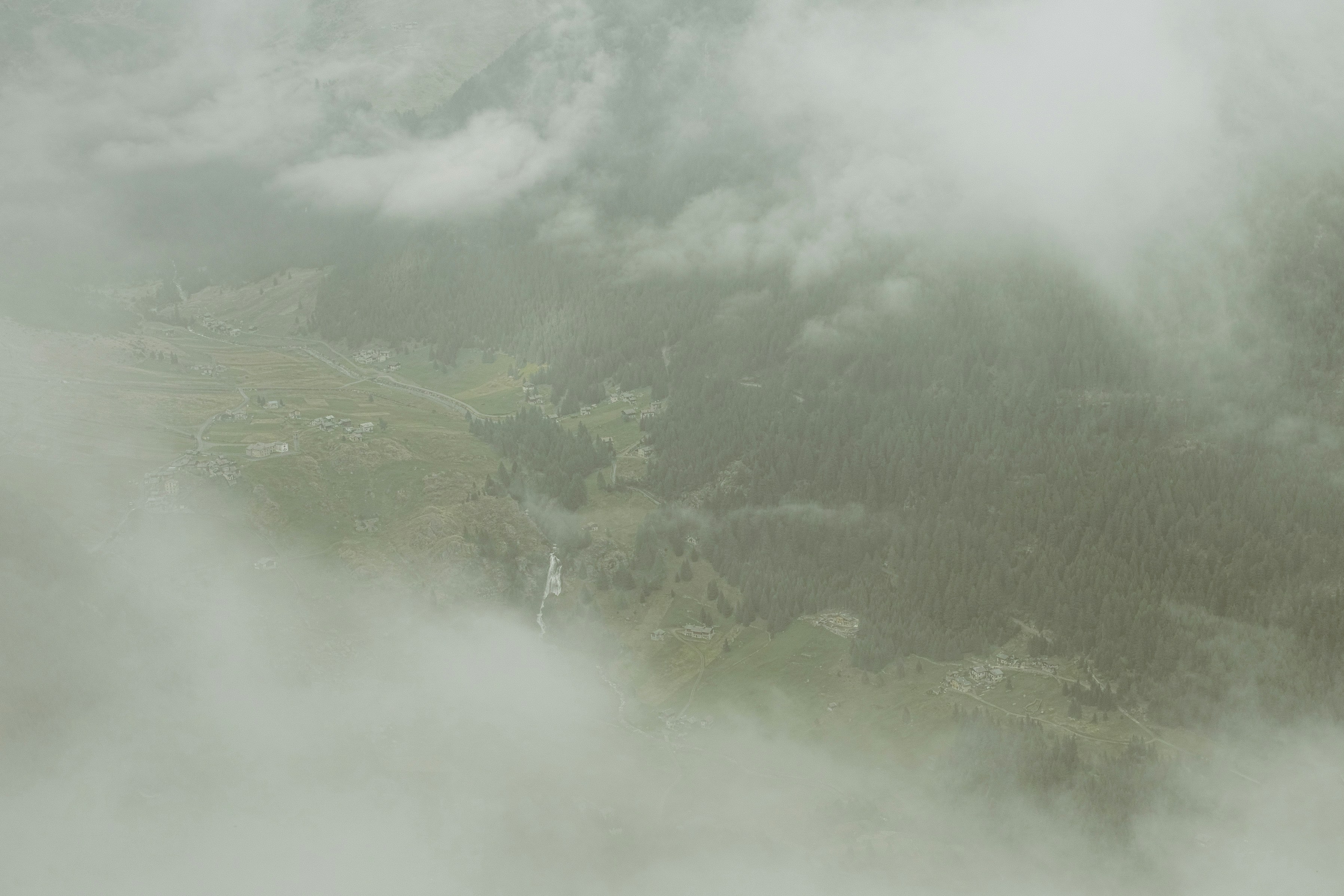 Définition de ainsité | Dictionnaire français