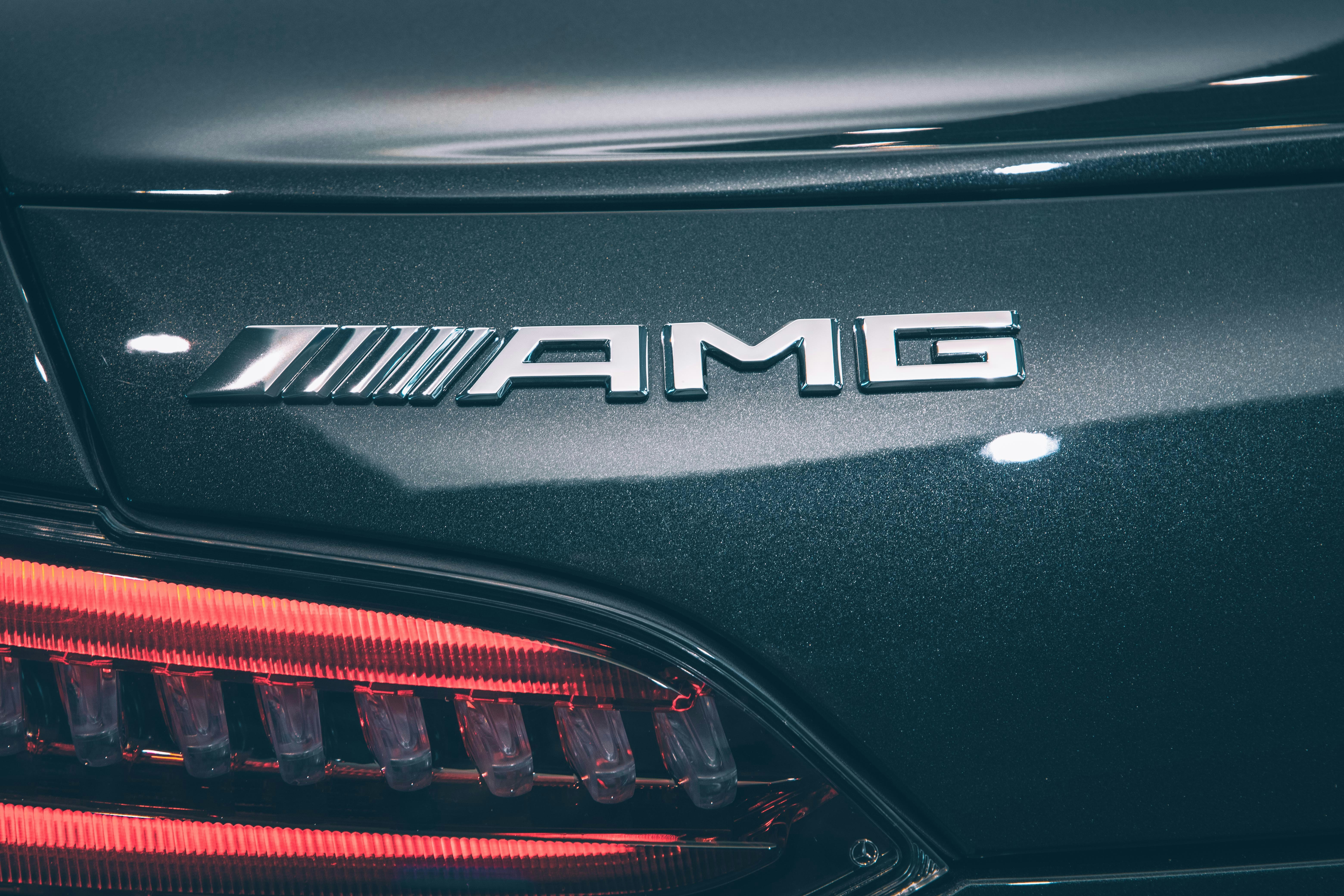 Black and white UNK car photo – Free Stuttgart Image on Unsplash