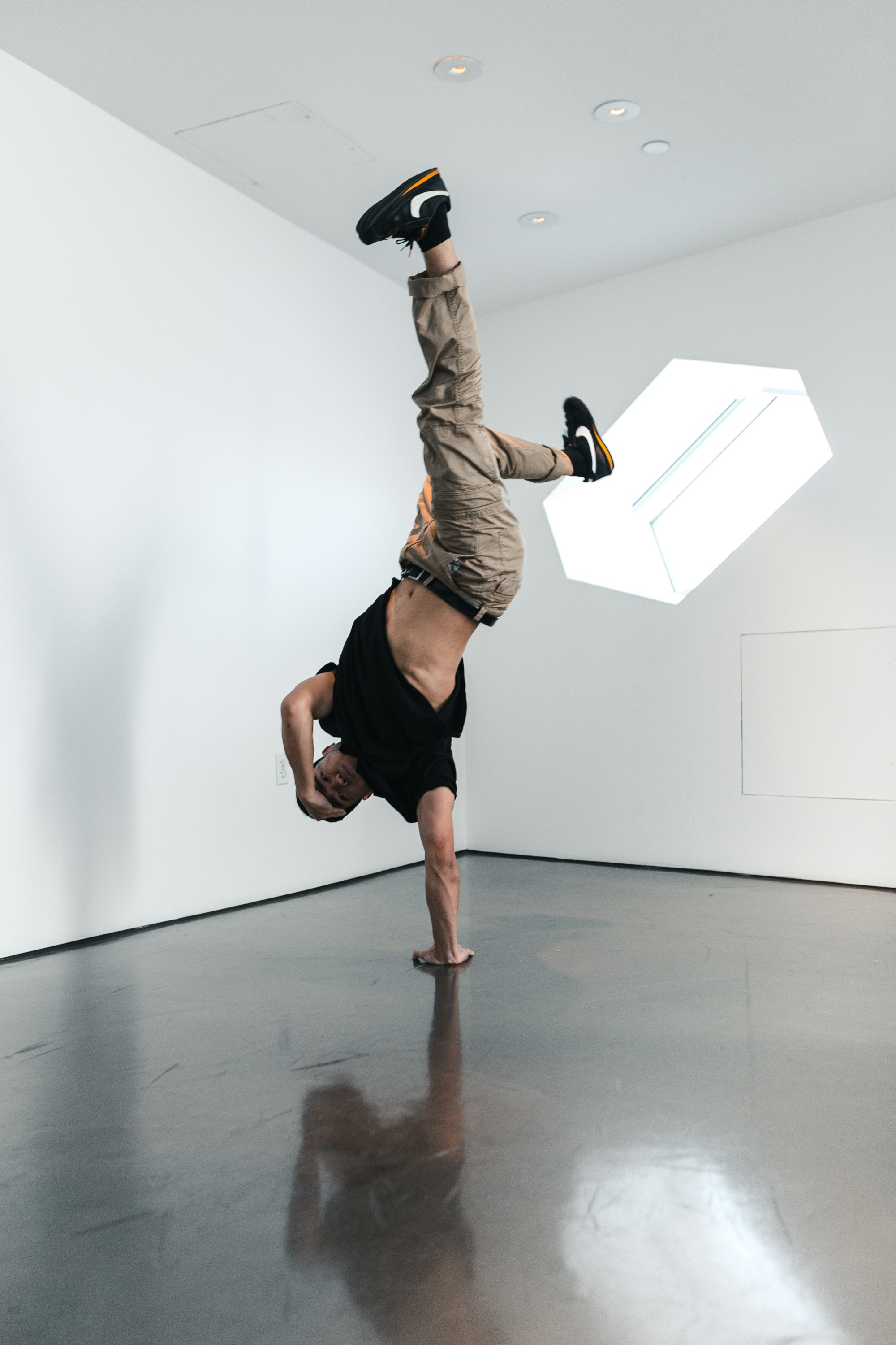 Break Dance Pictures | Download Free Images on Unsplash