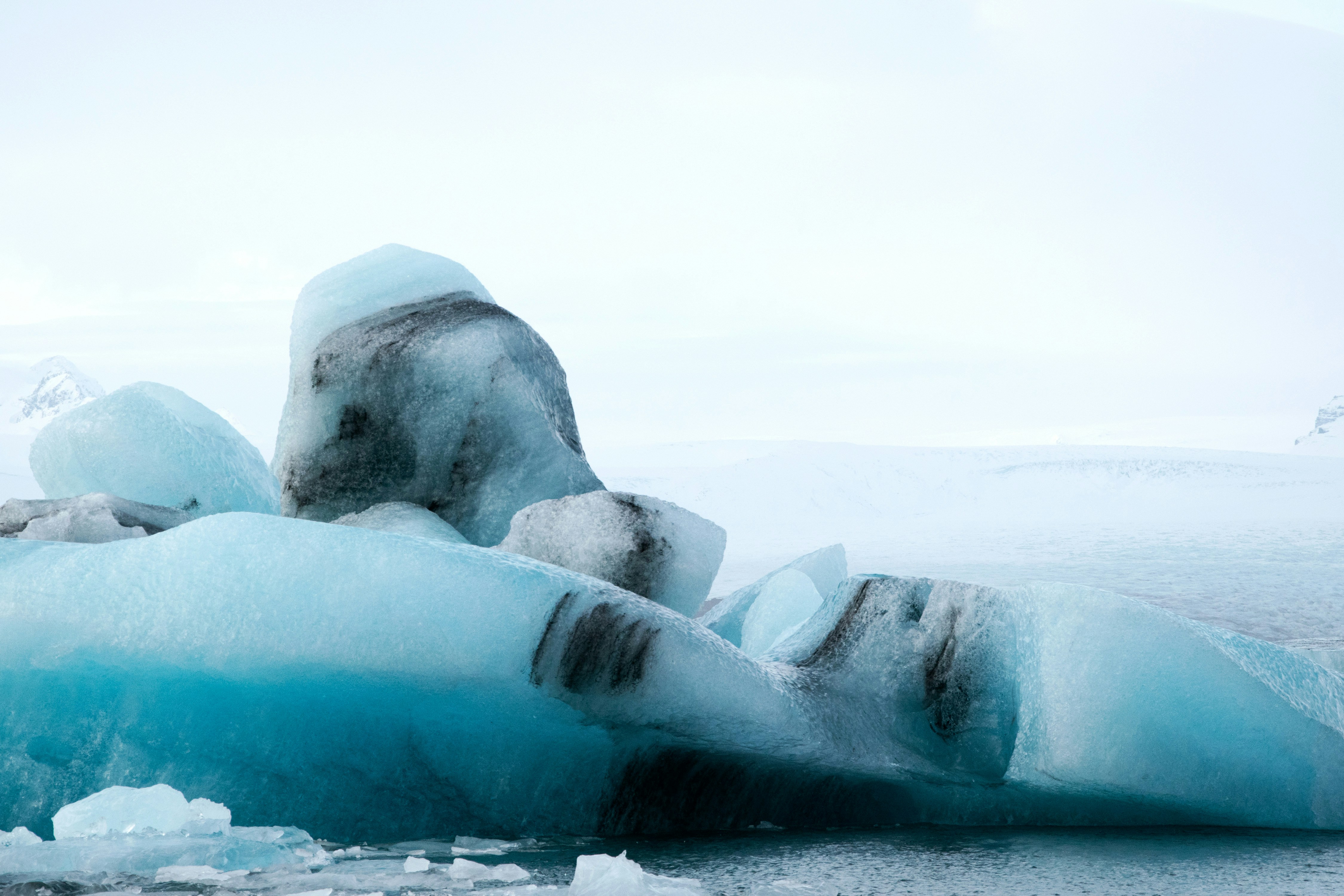 Ice blocks on ice blocks photo – Free Iceland Image on Unsplash