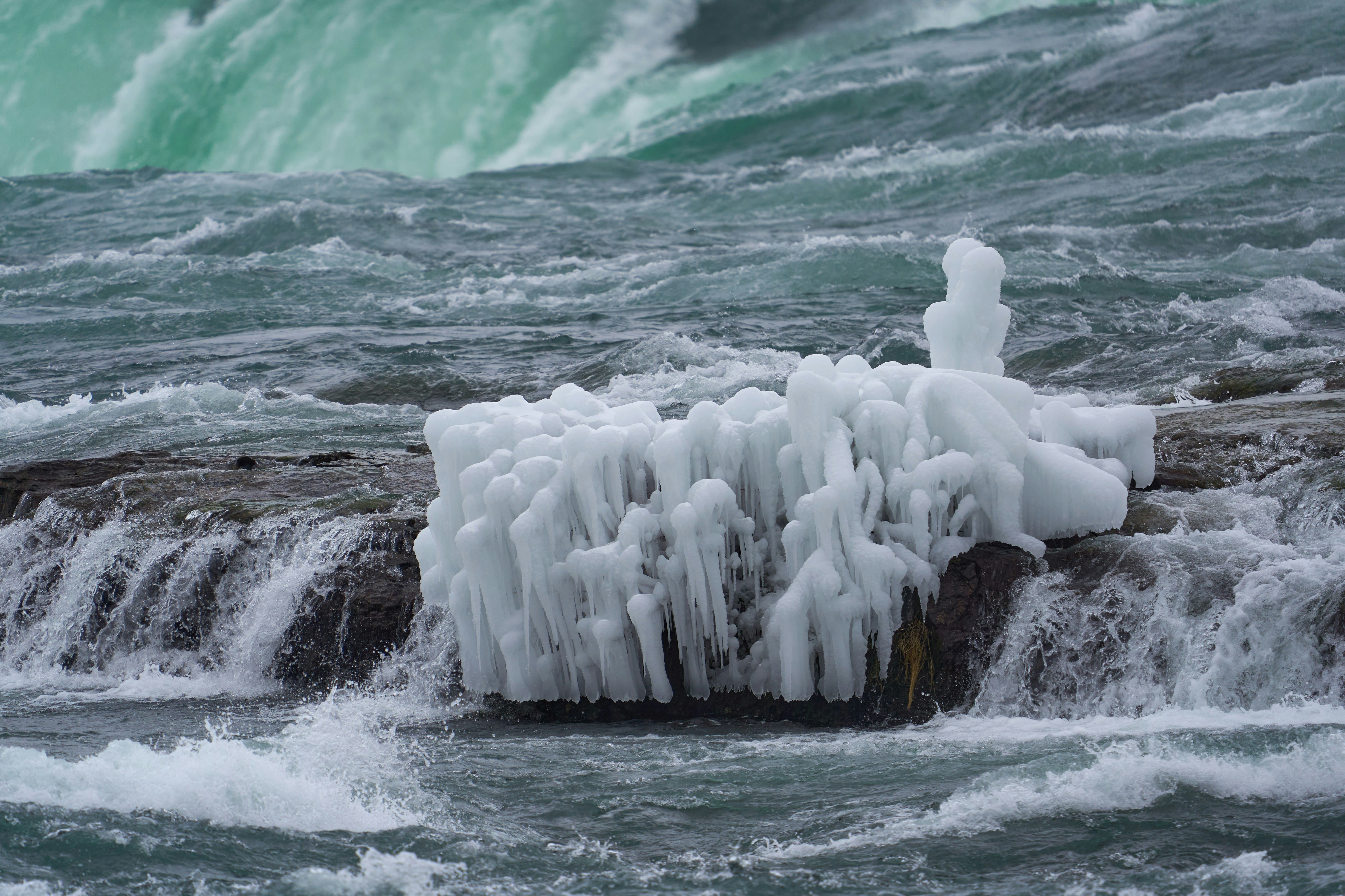 White ice on body of water photo – Free Grey Image on Unsplash