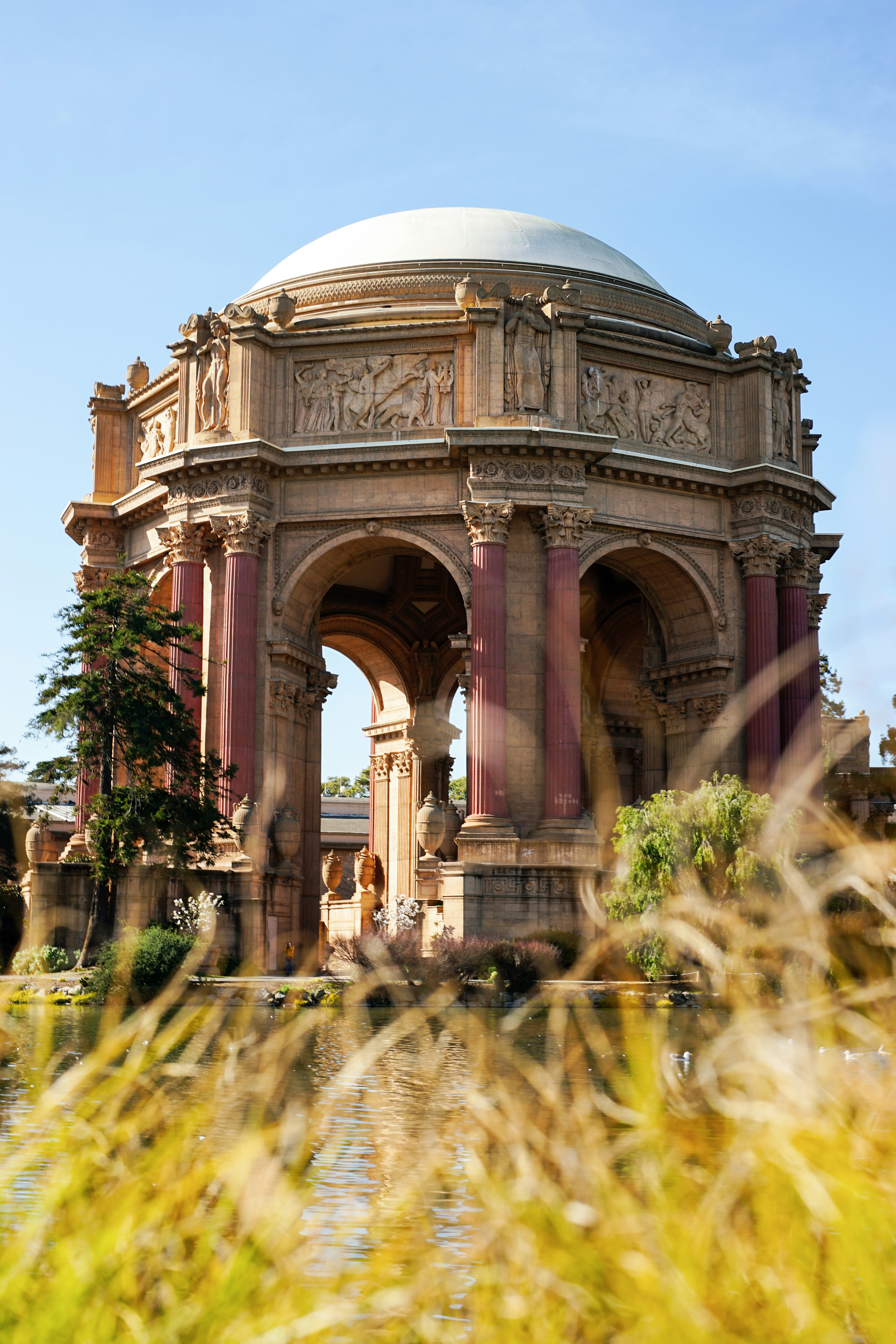 Stone Dome Rising: A Neoclassical Archway Beneath the Sky