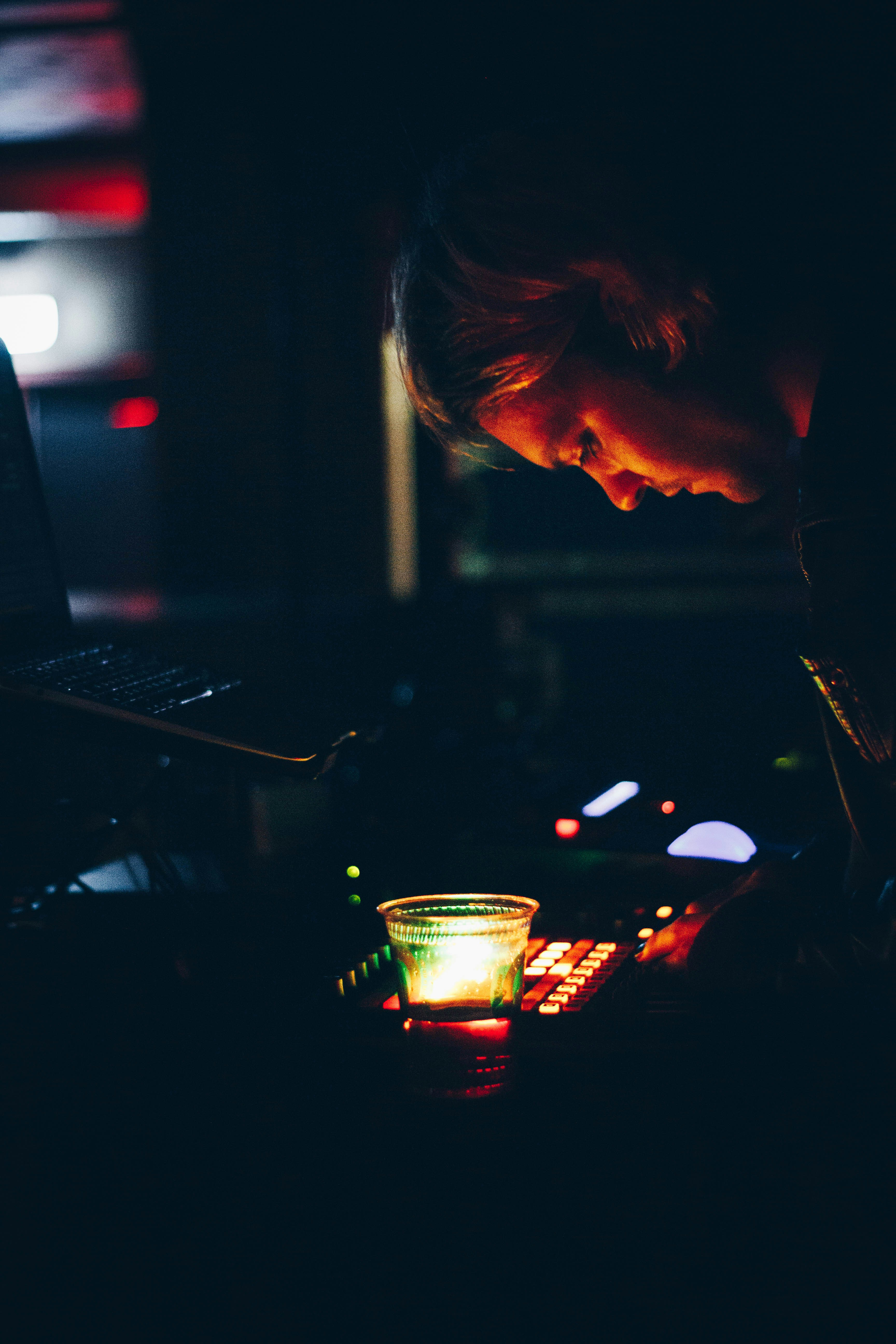 Laptop Night Pictures | Download Free Images on Unsplash