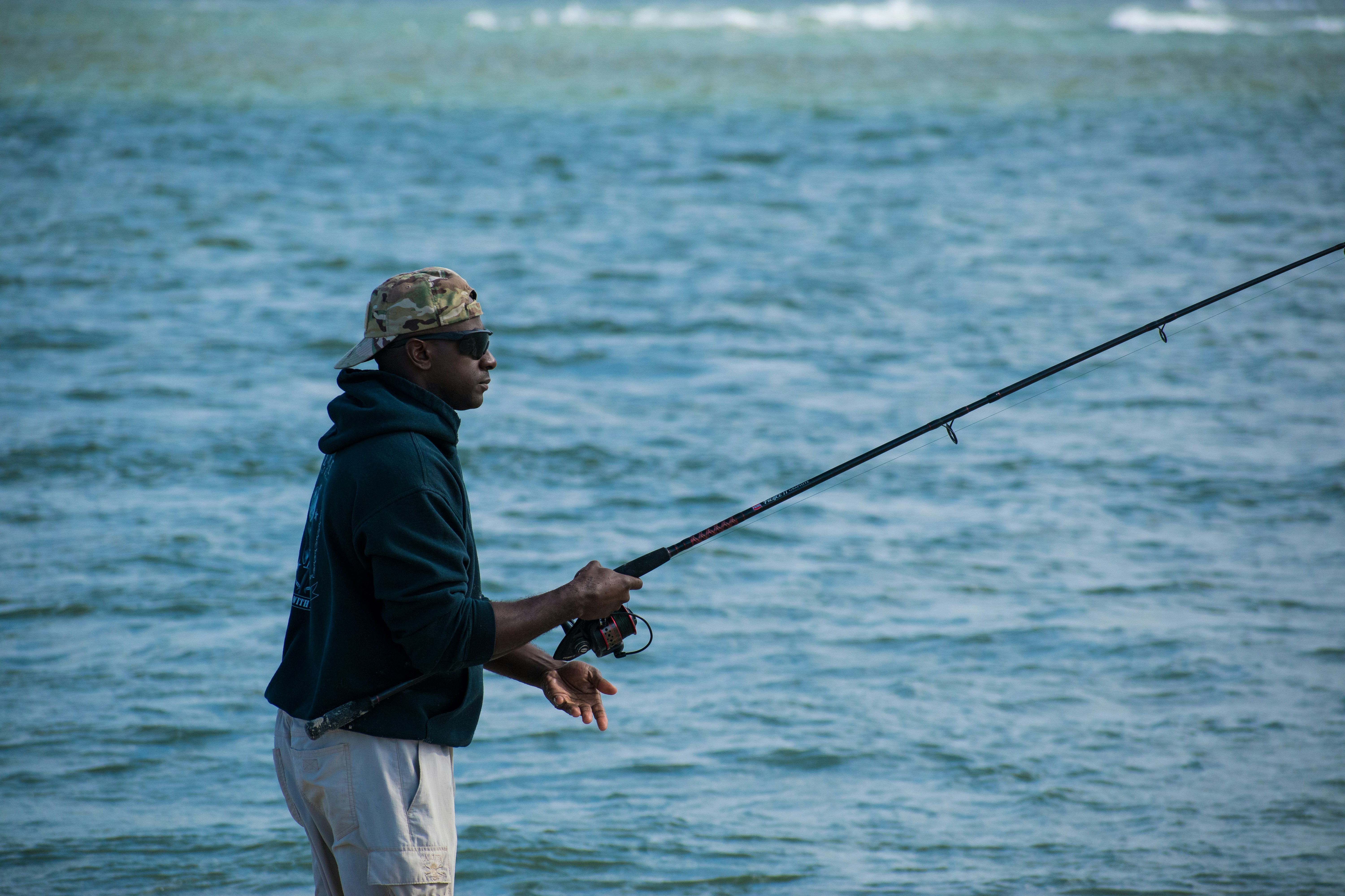 Man Fishing Pictures | Download Free Images on Unsplash