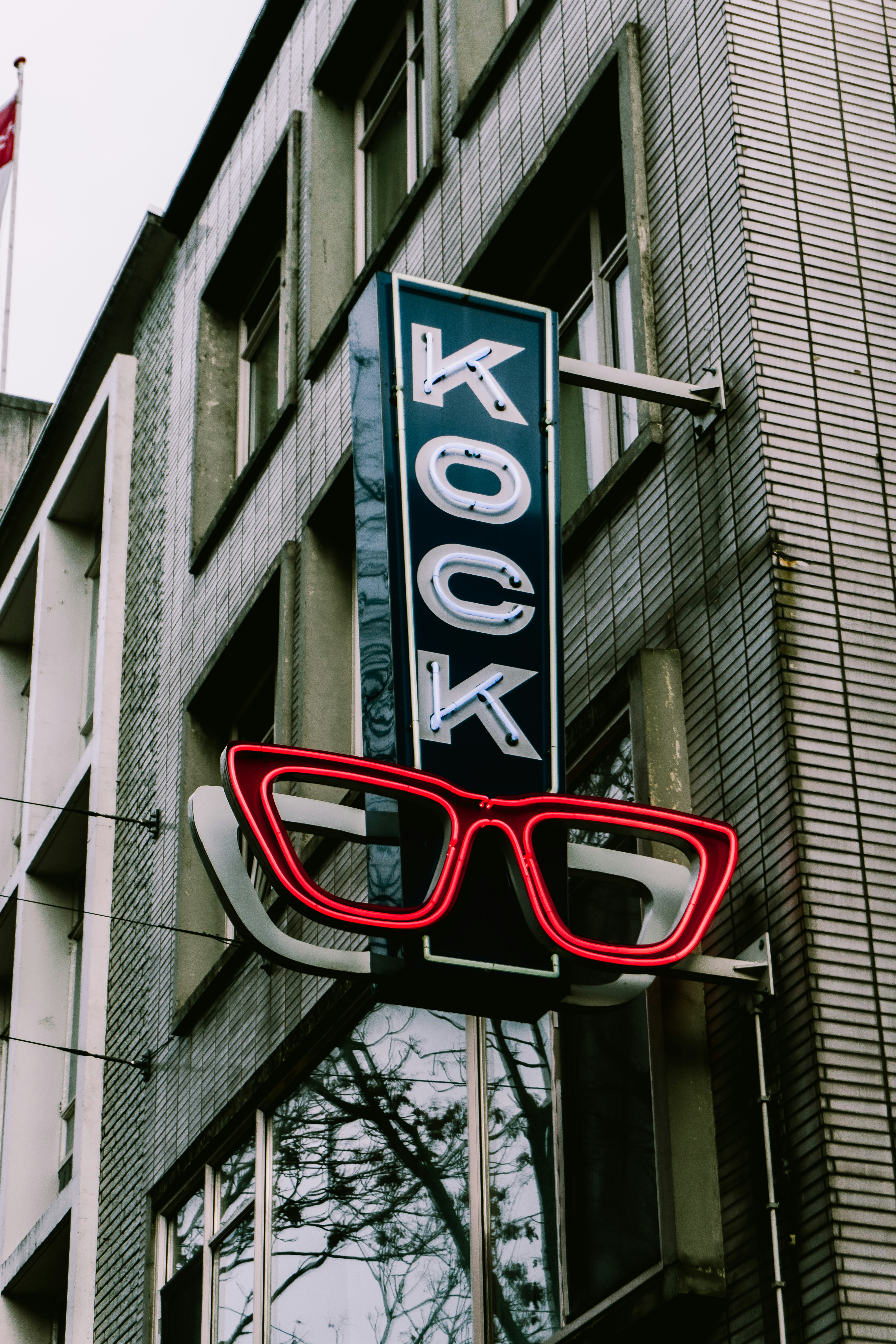 Black and white UNK sign photo – Free Nijmegen Image on Unsplash