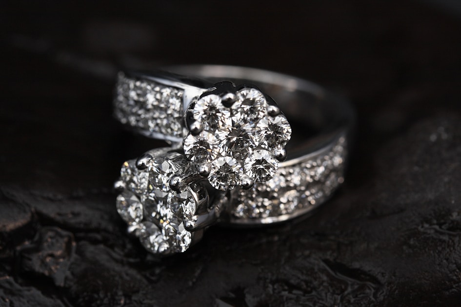 Elegant Diamond Rings Collection | The Jewels Universe