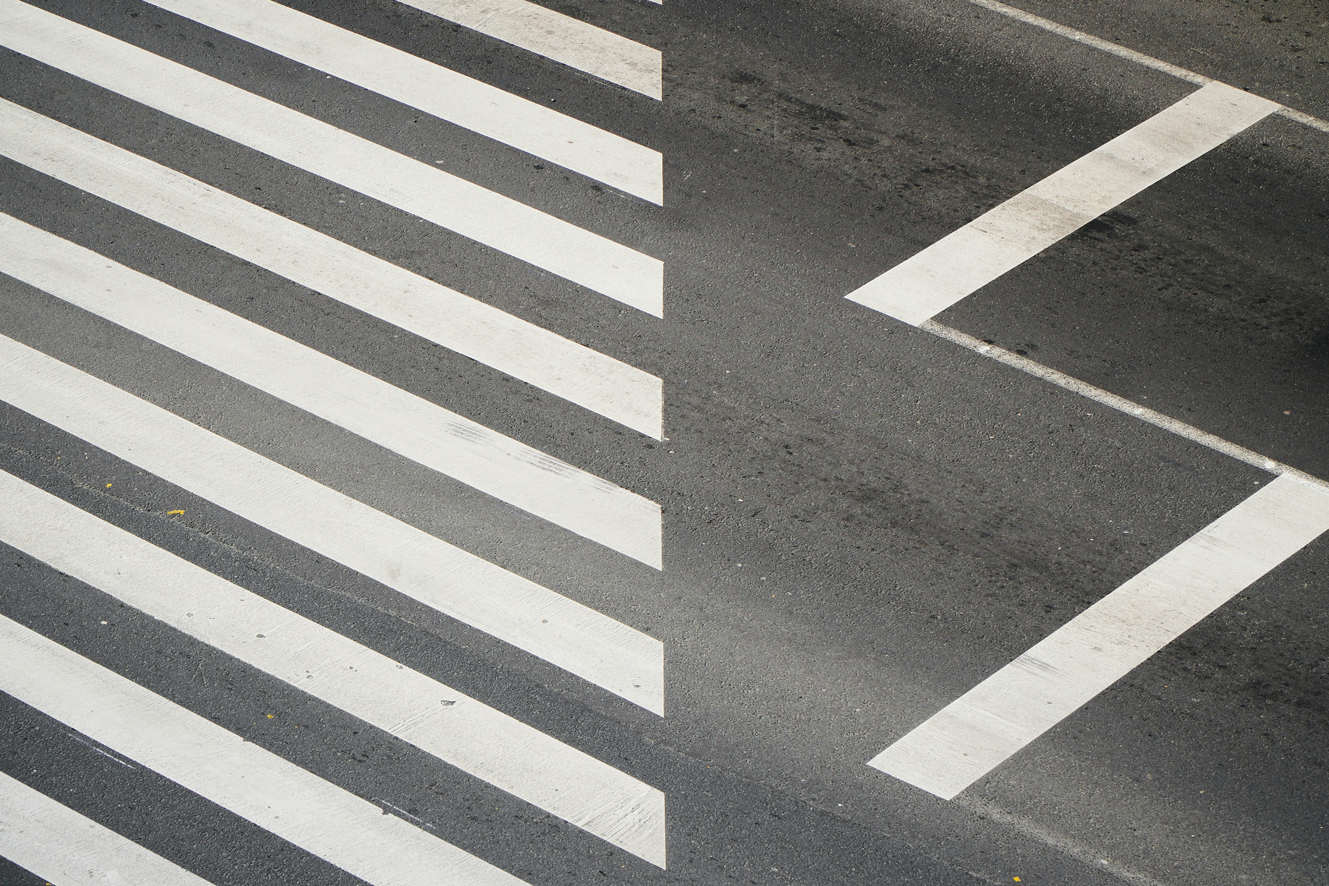 Crosswalk Pictures | Download Free Images on Unsplash